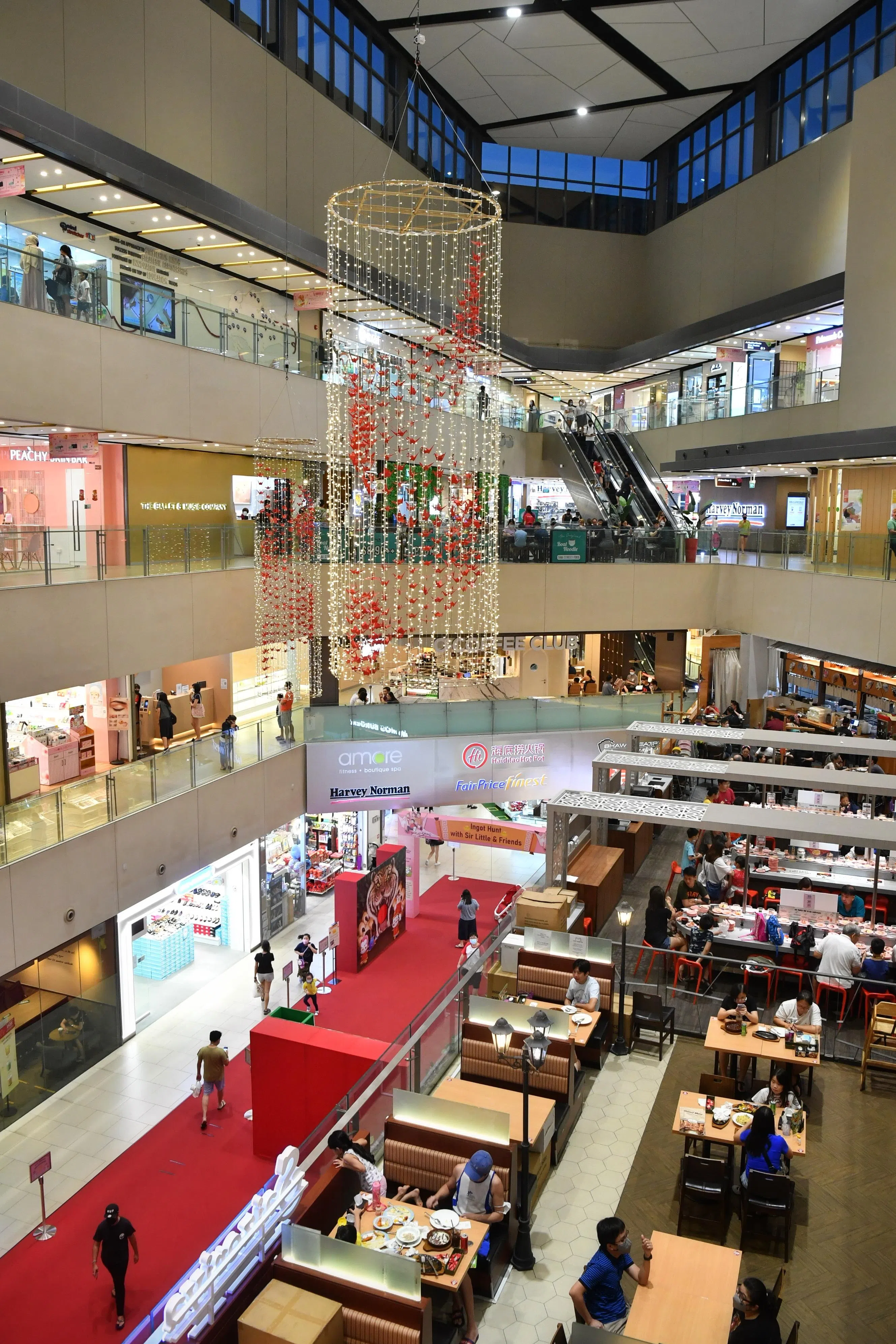 Cuscaden Peak Investments, UE sell Seletar Mall for S$550 million to ...
