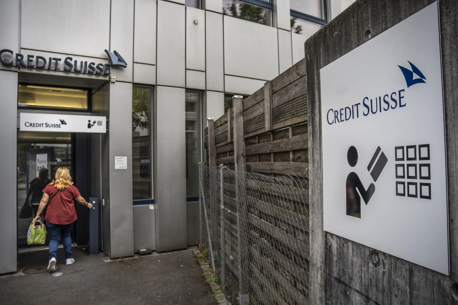 Credit Suisse crisis ramps up Swiss bank sector decline: Blick ...