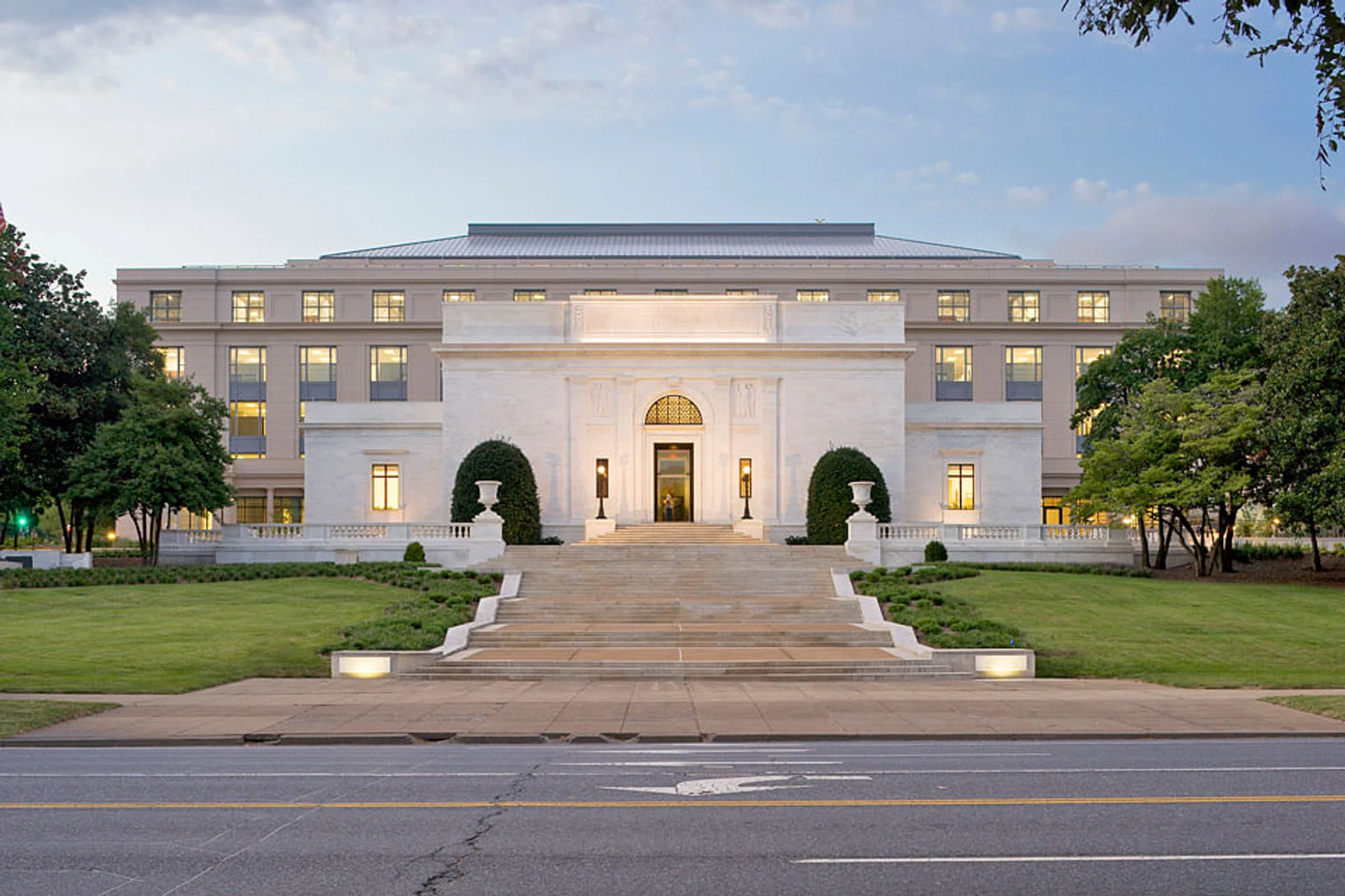 Unearthing story behind US capital's 'mystery tomb' - The Business Times