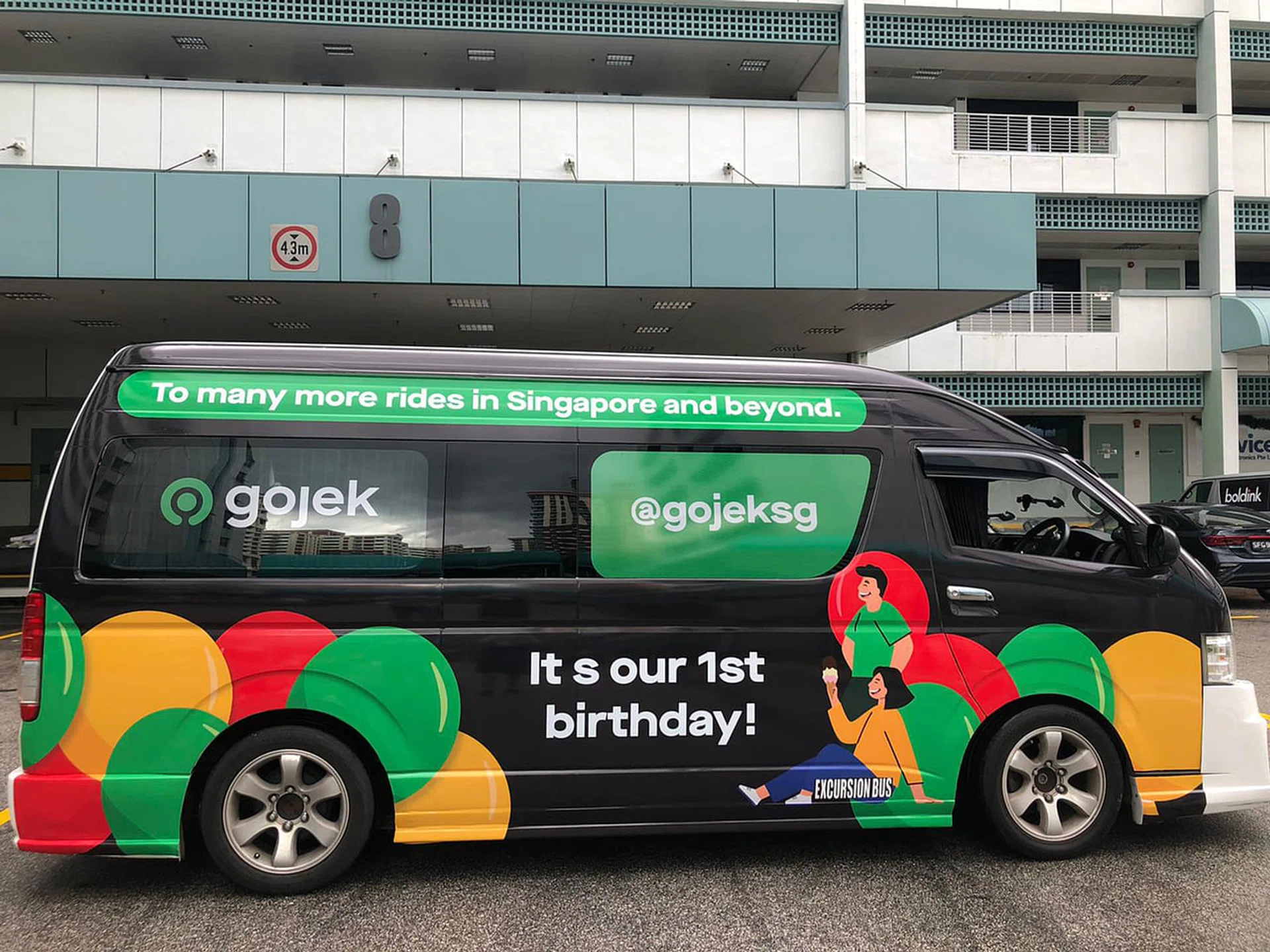 Gojek ties up with Trans-Cab for taxi-hailing after a year in Singapore ...