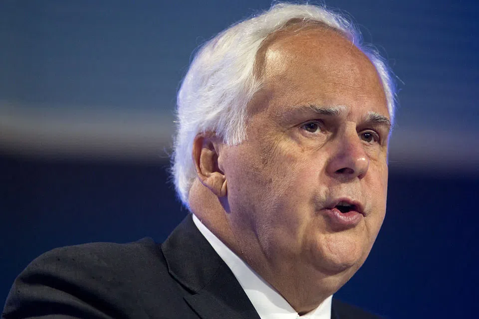 FedEx CEO dismisses reports of Amazon challenge as fantastical