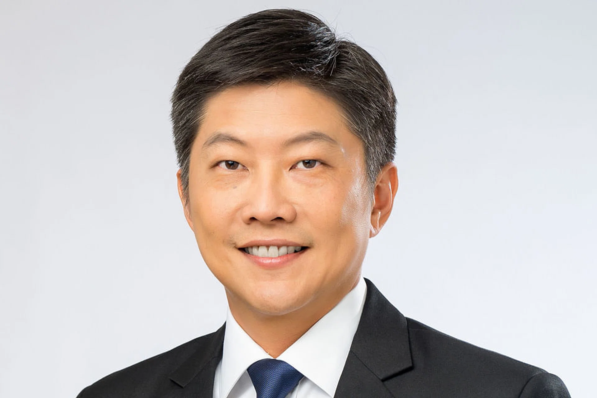 Ng Chee Meng steps up as labour chief, takes over from Chan Chun Sing ...