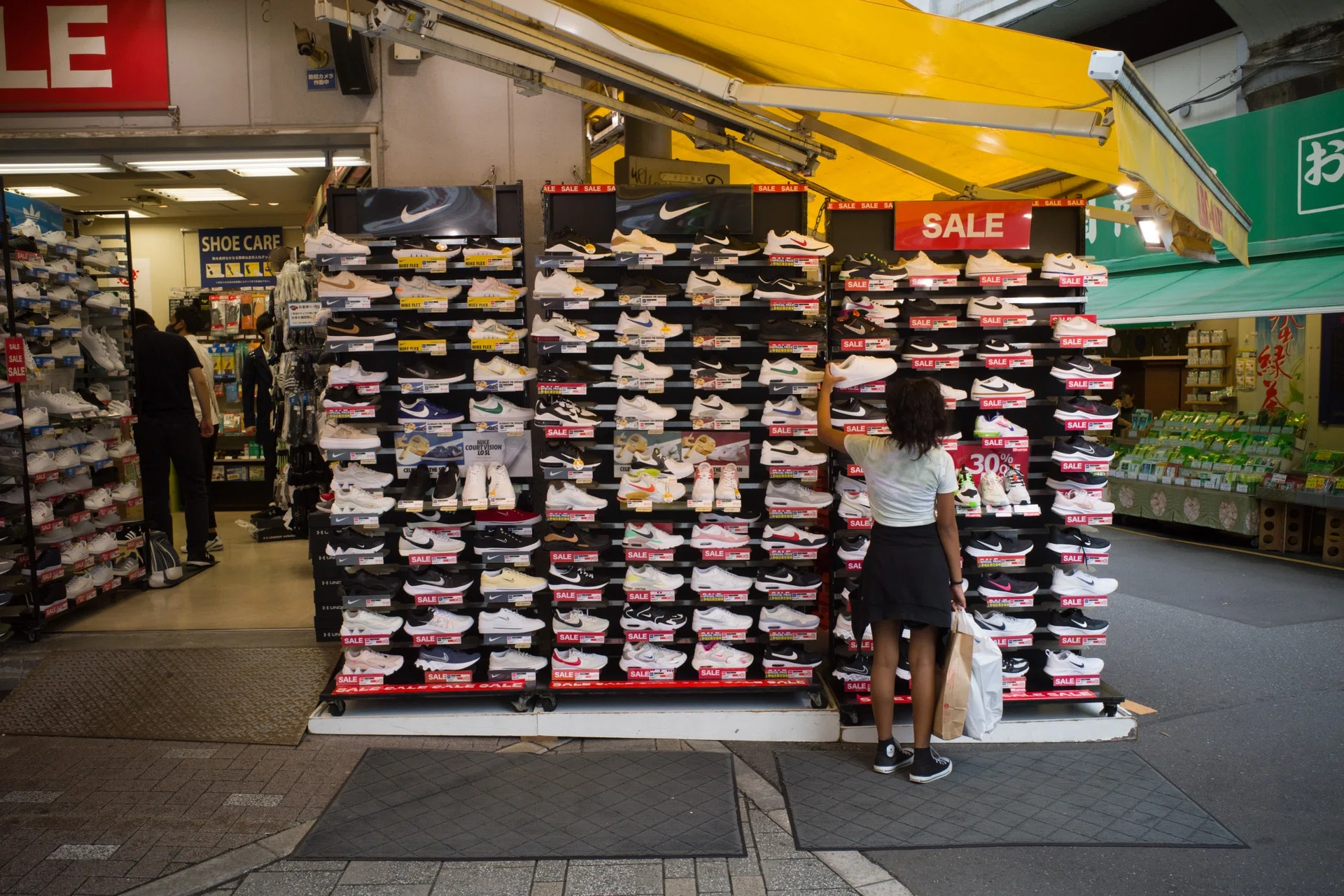 Nike reports robust sales amid sustained inventory pileup - The ...