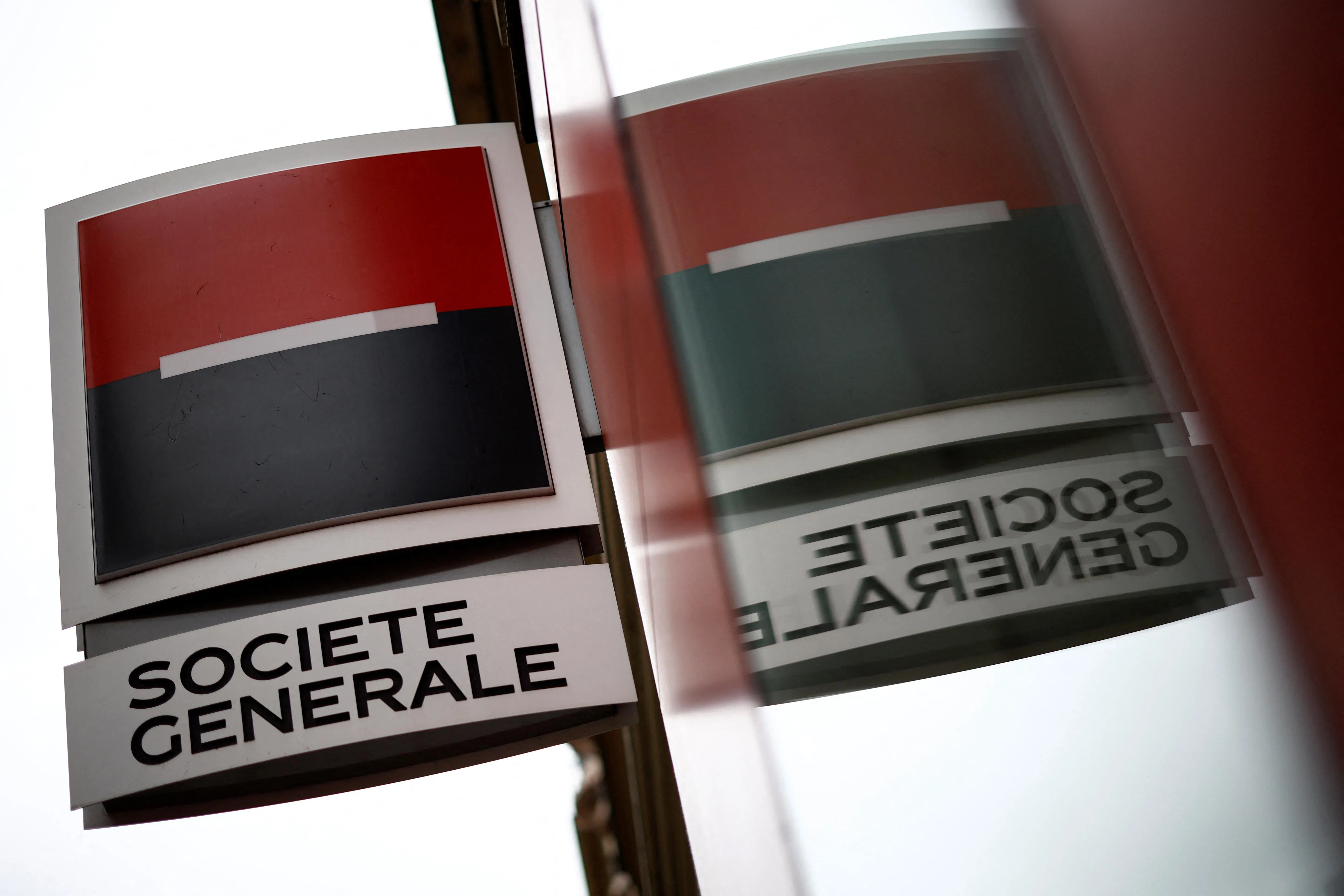 SocGen’s Q4 earnings slide but retail bank helps it beat forecasts ...