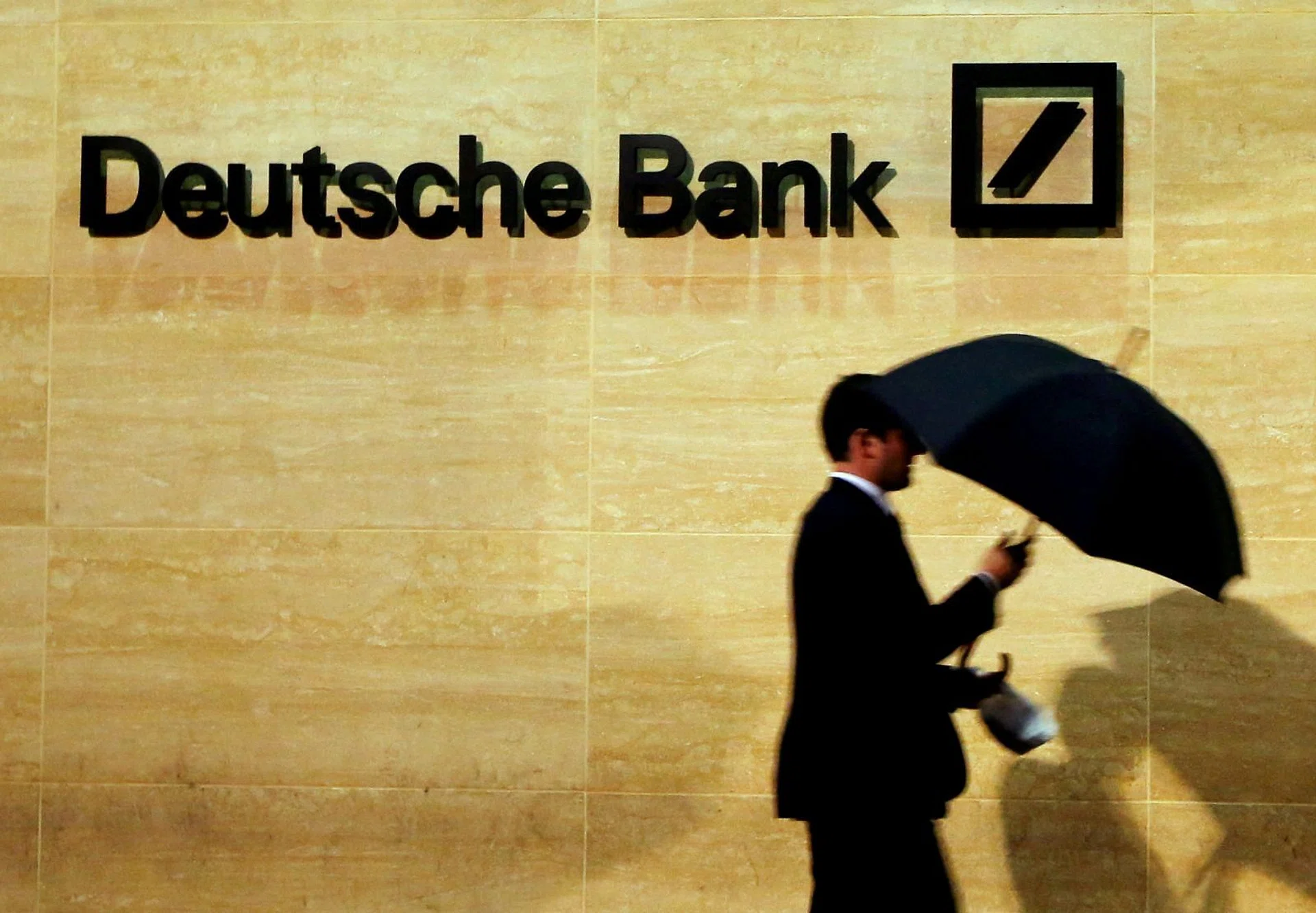 Deutsche Bank closes 16 ETFs in Hong Kong after slump in demand - The ...