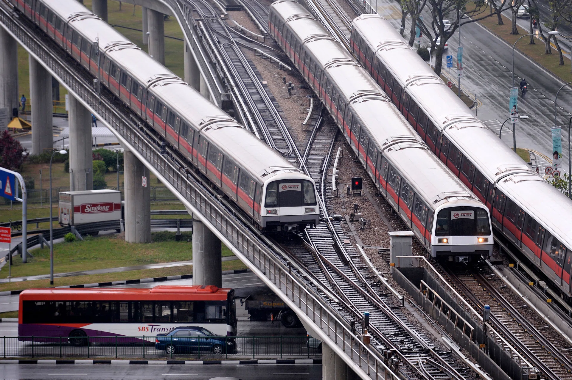 New career roadmap for SMRT engineers - The Business Times