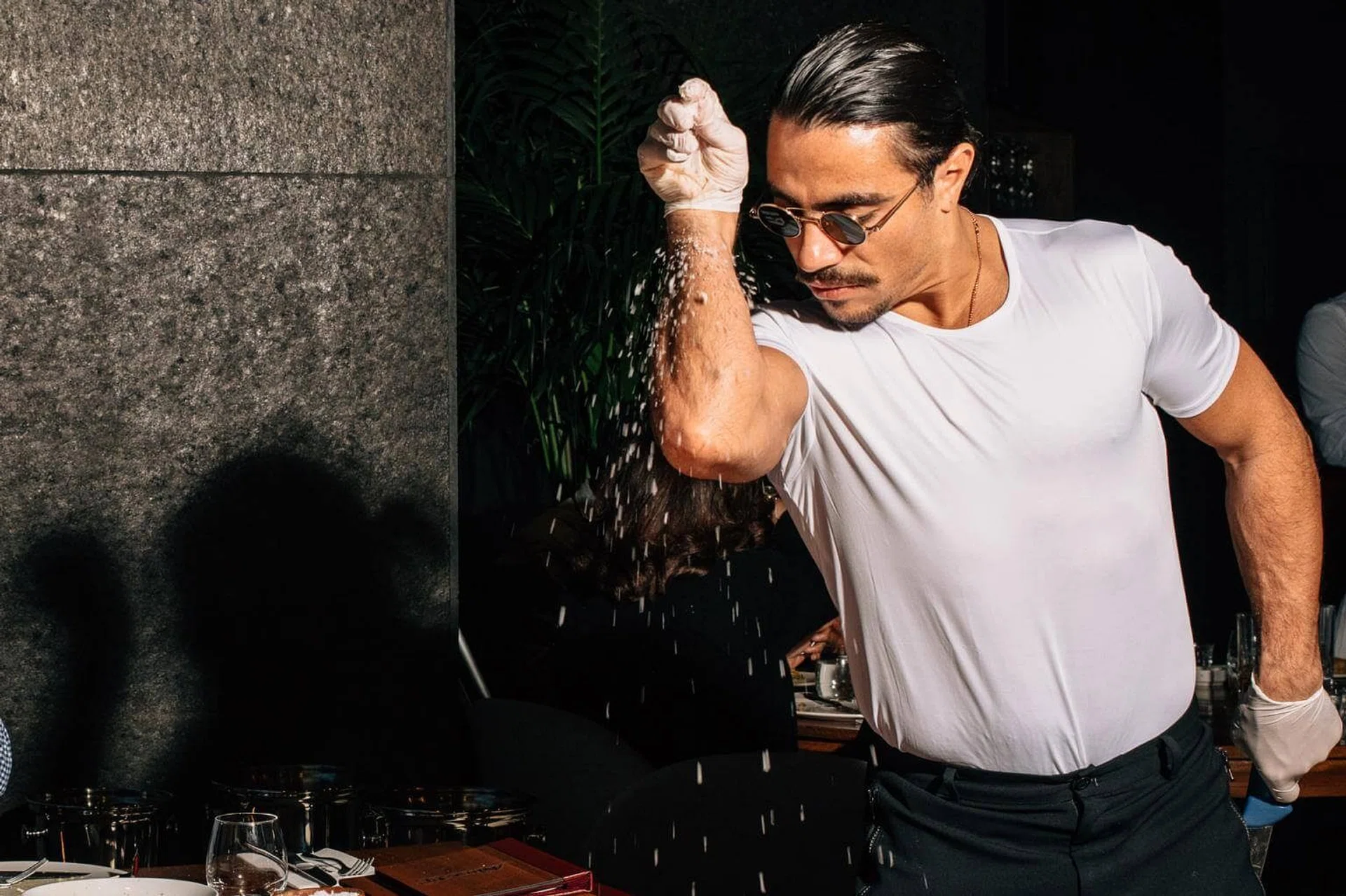 Celebrity chef Salt Bae draws flak for serving lavish meal to Venezuela ...