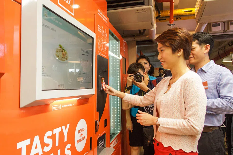 Chef-in-Box VendCafe launches outlet at Ang Mo Kio station