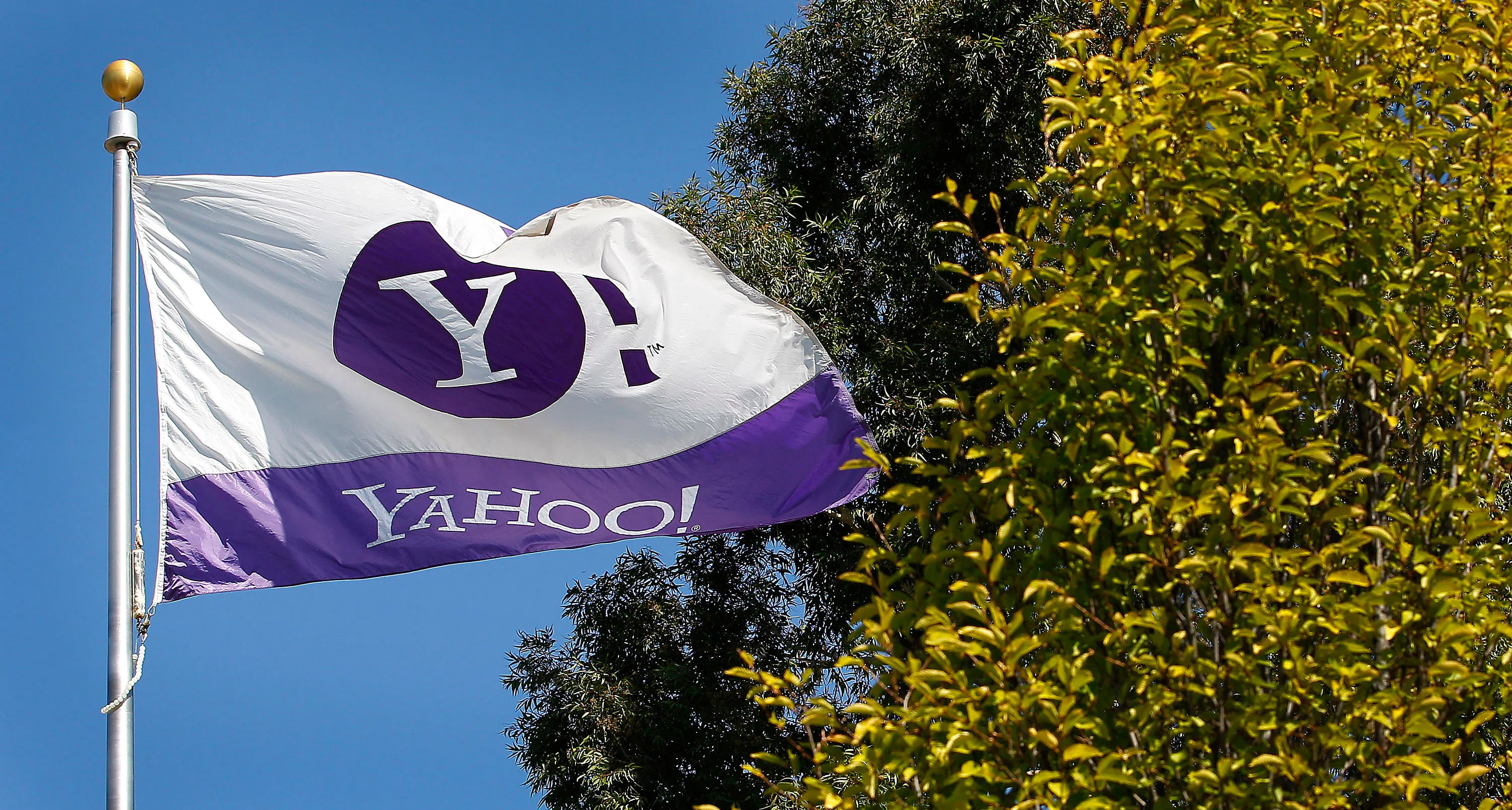 Yahoo unveils 18 new series in push to expand digital video - The Business Times