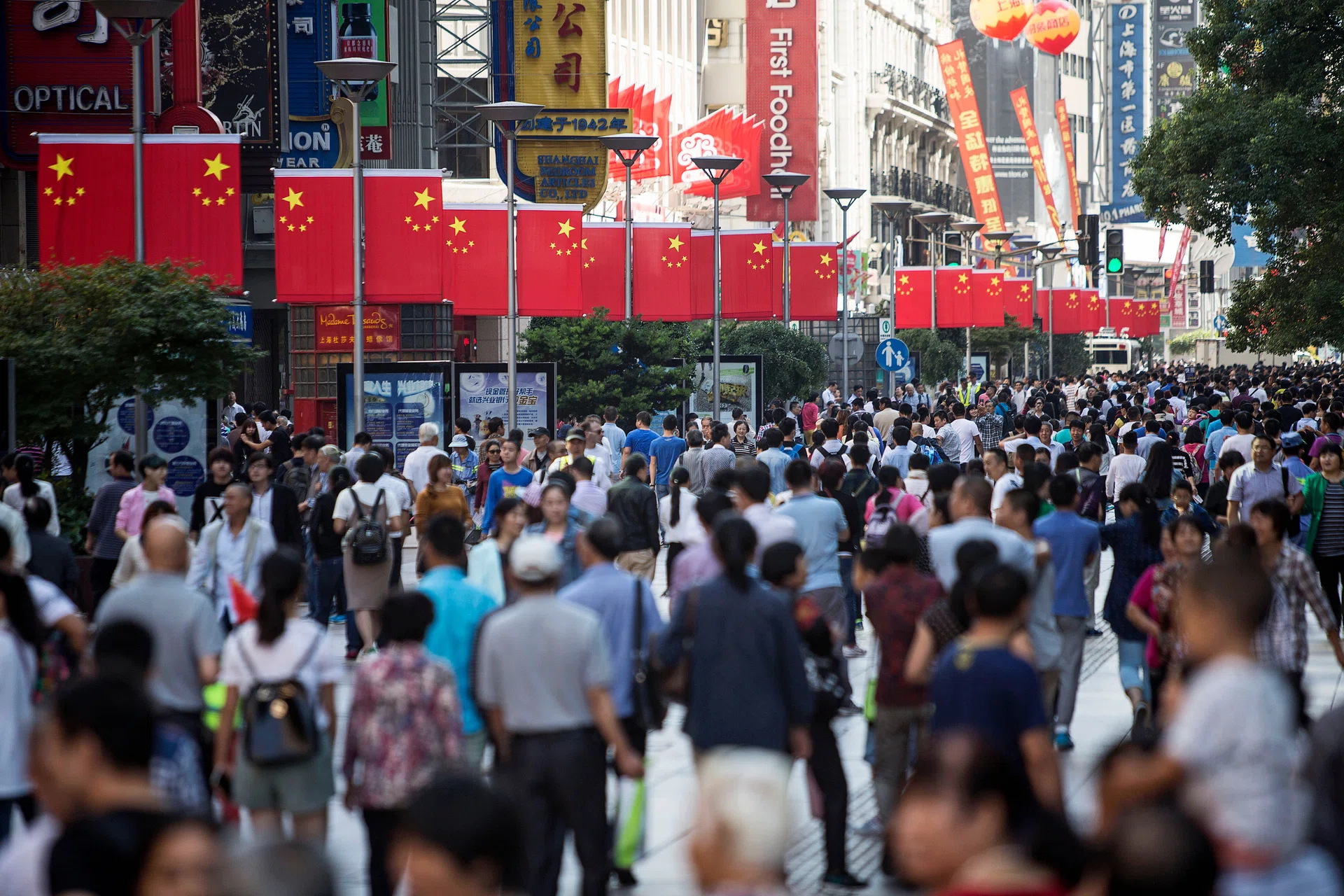 China's ranks of super-rich rise despite economic slowdown - The ...