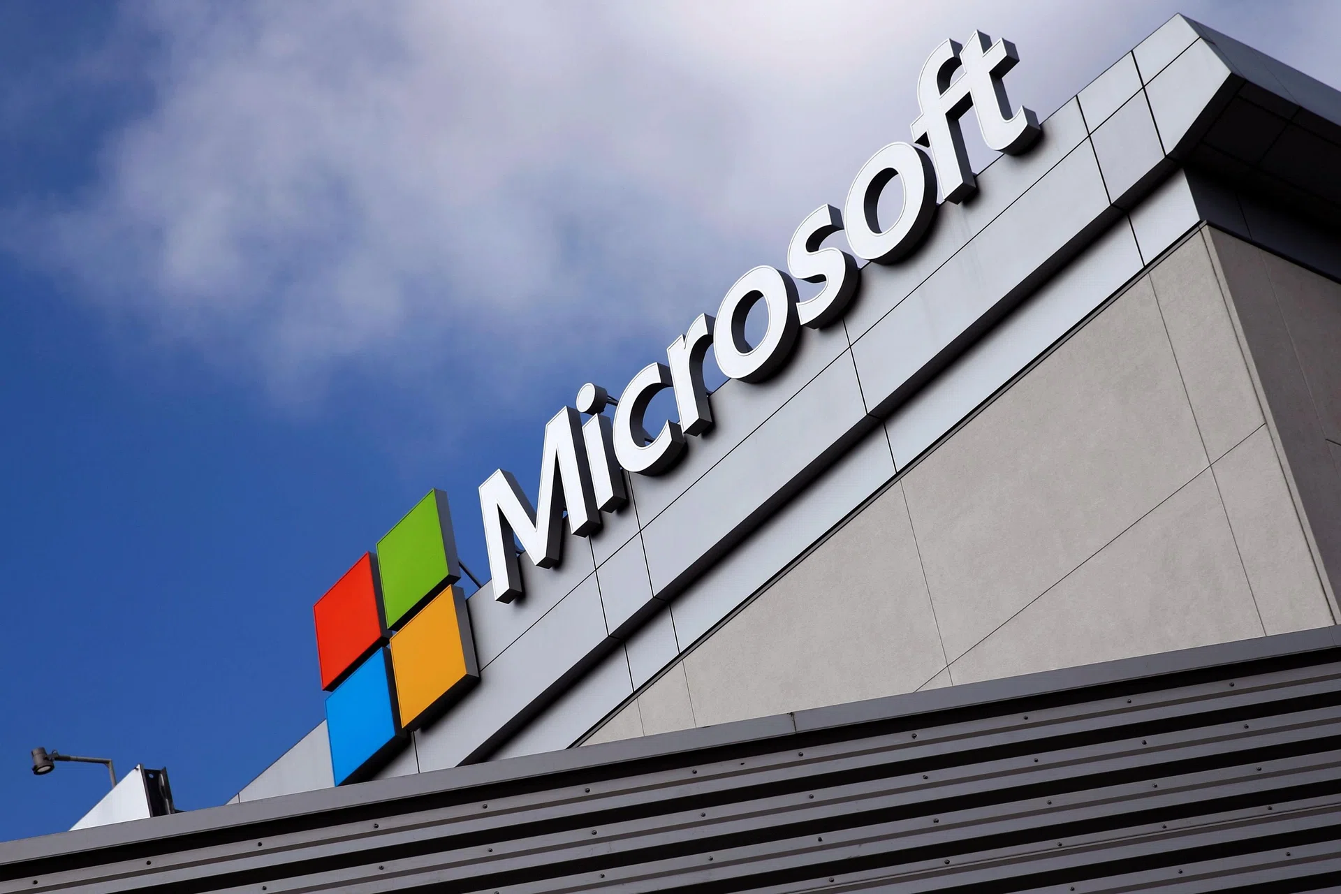 Microsoft sells US$19.75b of bonds in its biggest ever sale - The ...