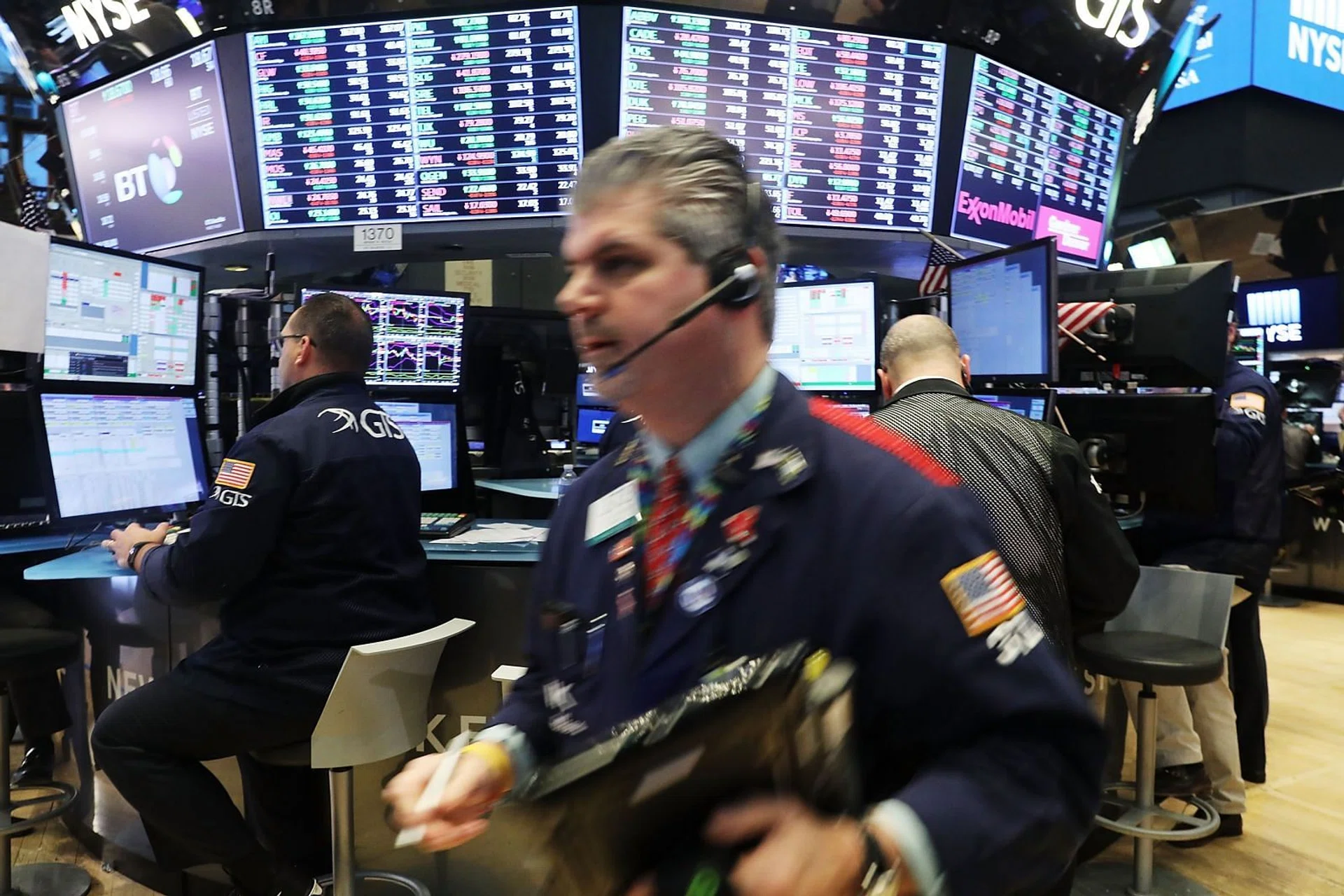 US: Dow off 250 points after opening bell - The Business Times