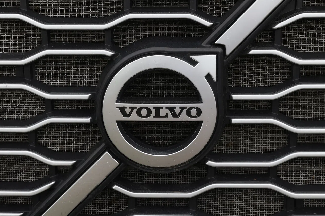 Volvo targets China luxury segment with its highest priced model to ...