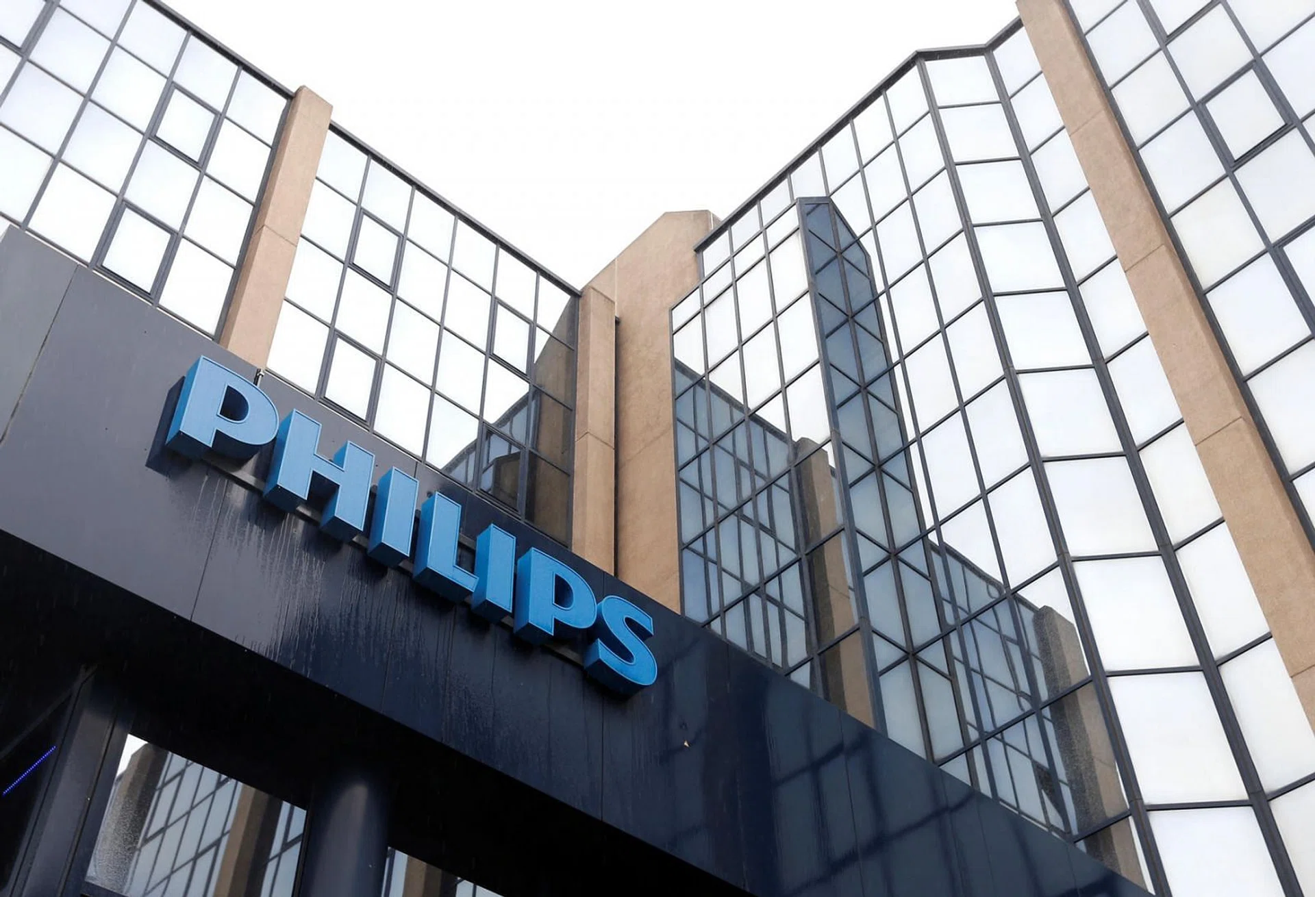 Philips posts sevenfold jump in profits in Q1 - The Business Times