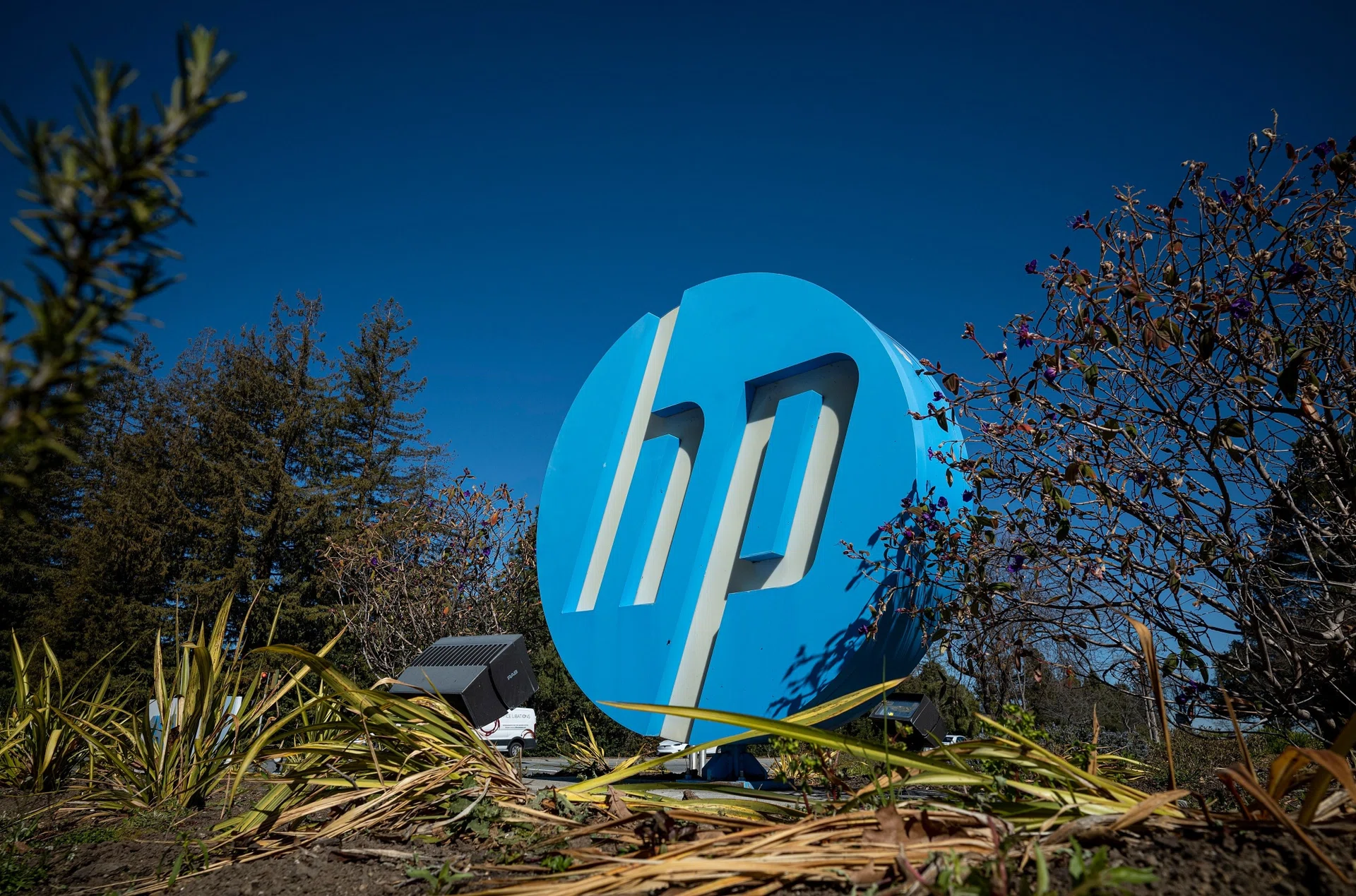 HP reduces profit forecast as PC sales continue to slide - The Business ...