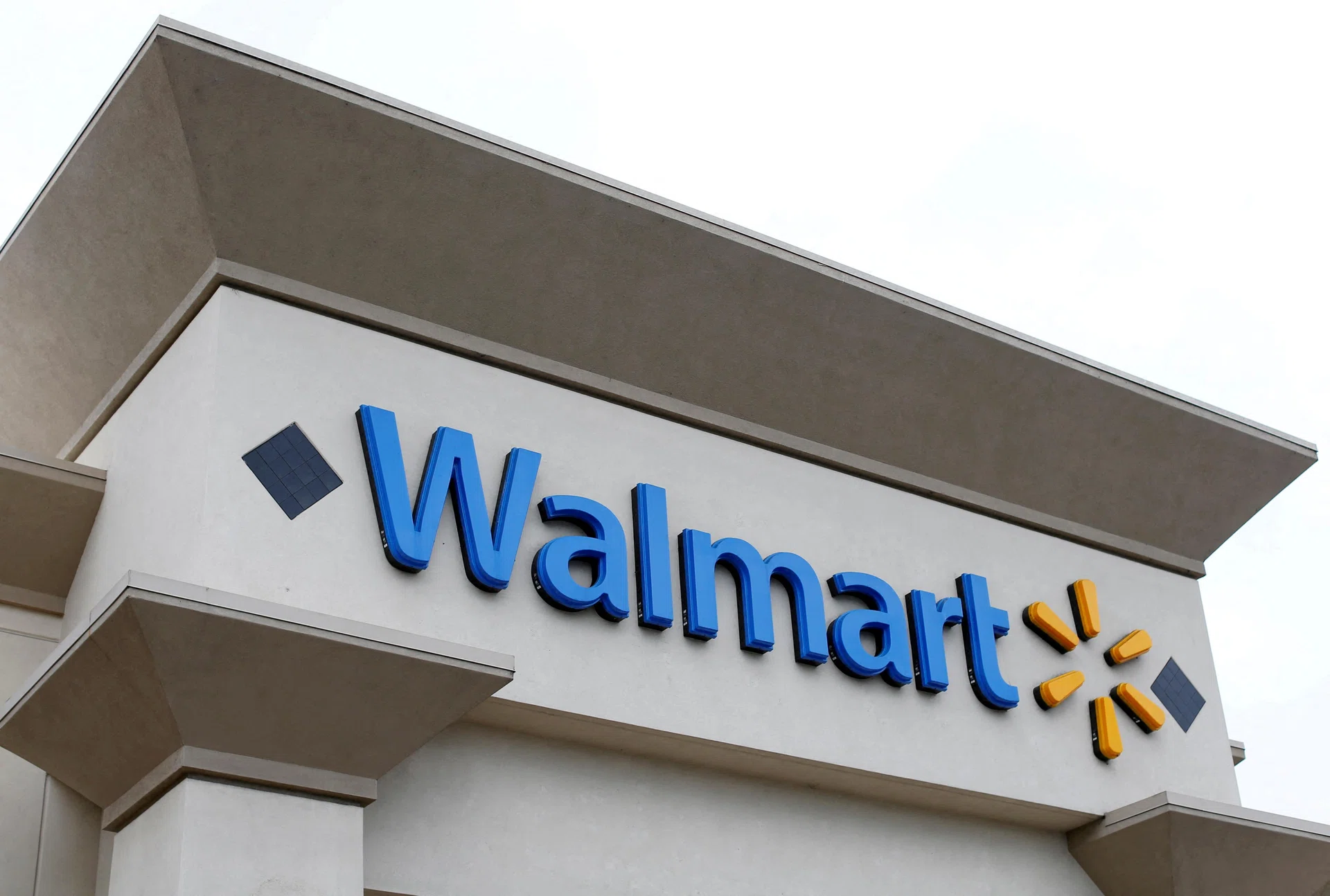 Walmart shifts to India from China for cheaper imports - The Business Times