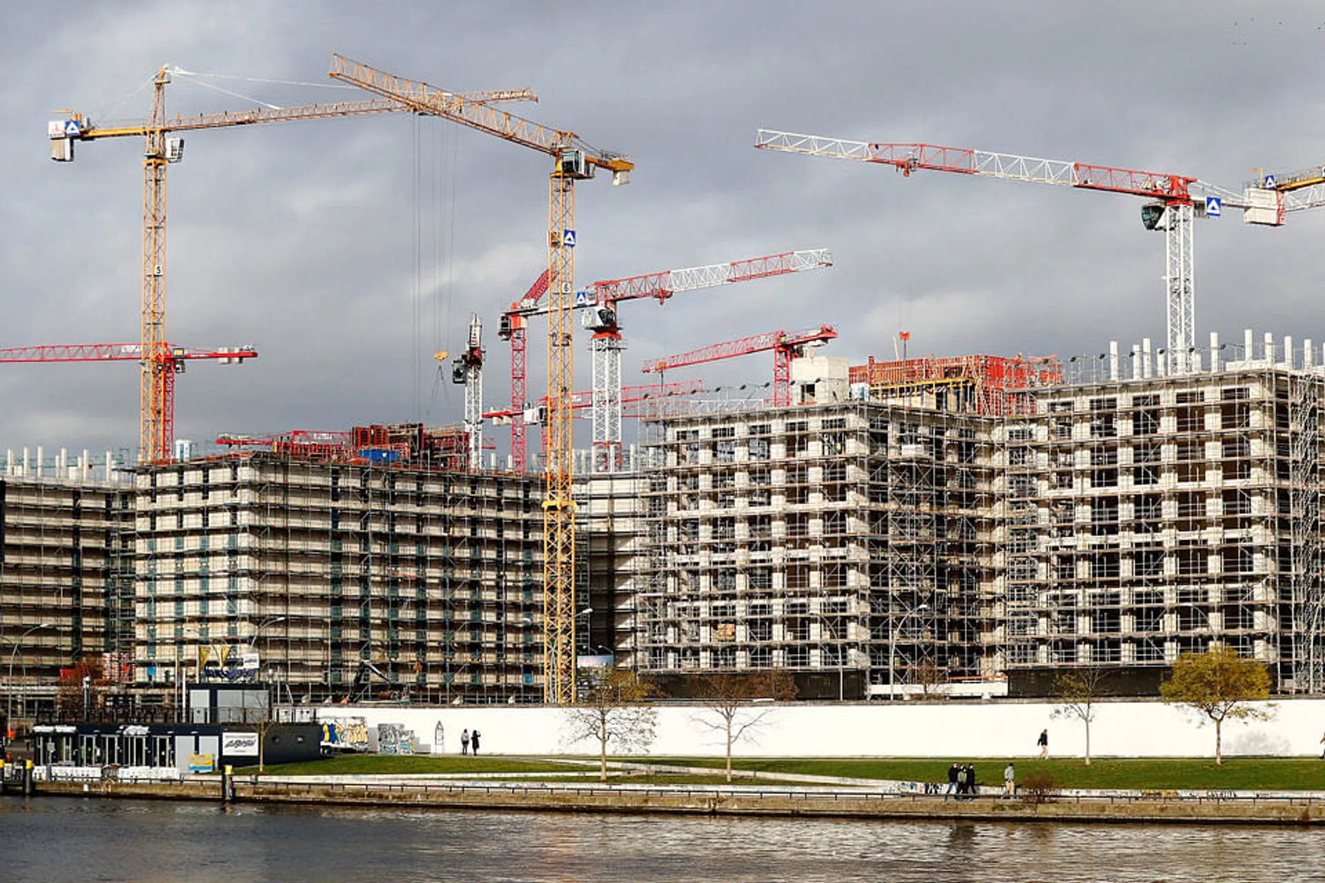 Germany's booming construction sector raises 2018 sales forecast - The ...