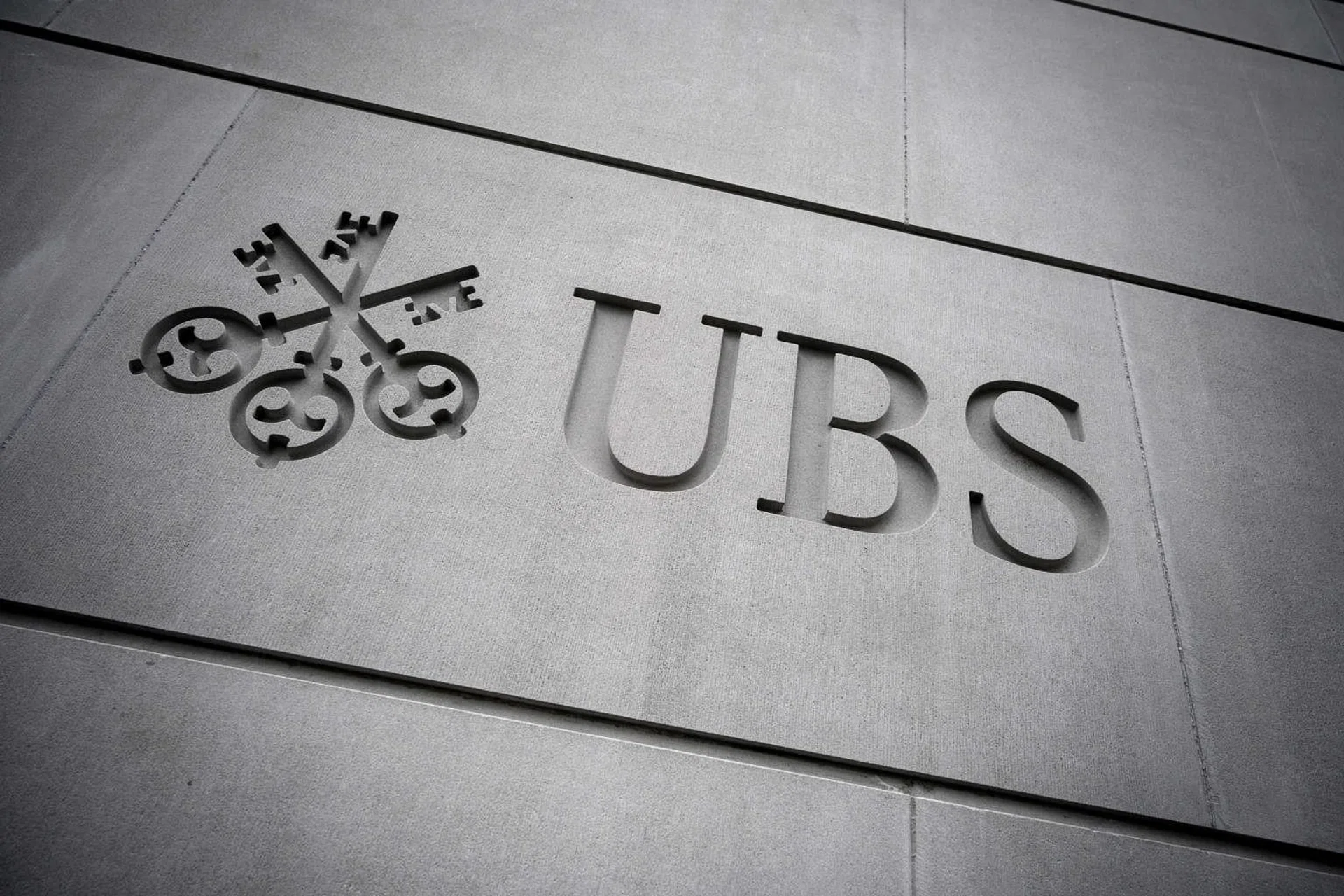 UBS revamps wealth unit structure to free up billions for loans - The ...