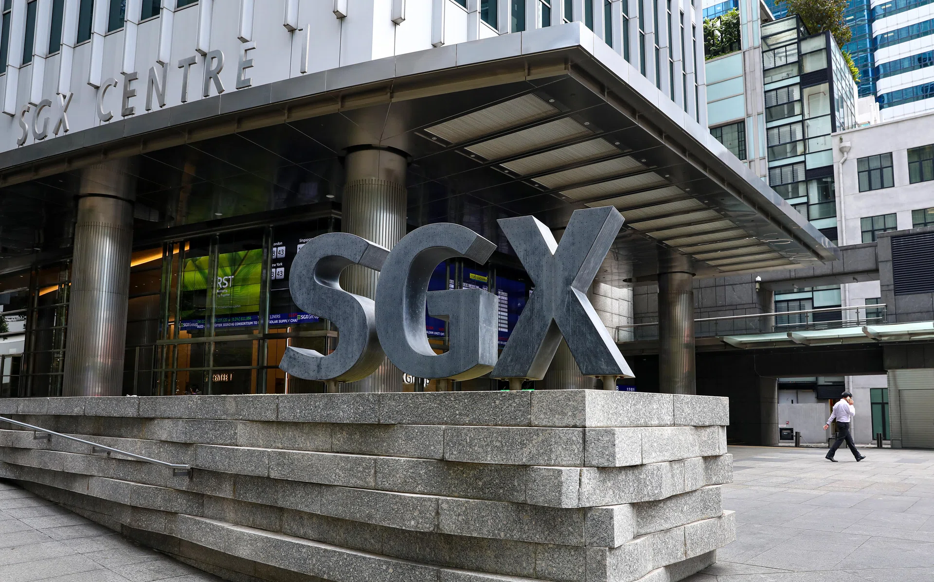 Singapore stocks rise for third consecutive day; STI up 0.7% - The ...