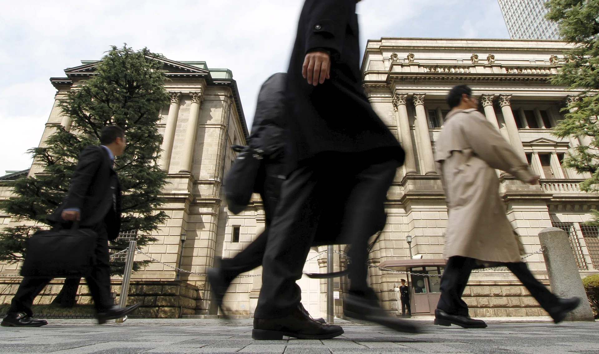 BoJ's negative interest rate: how it works - The Business Times