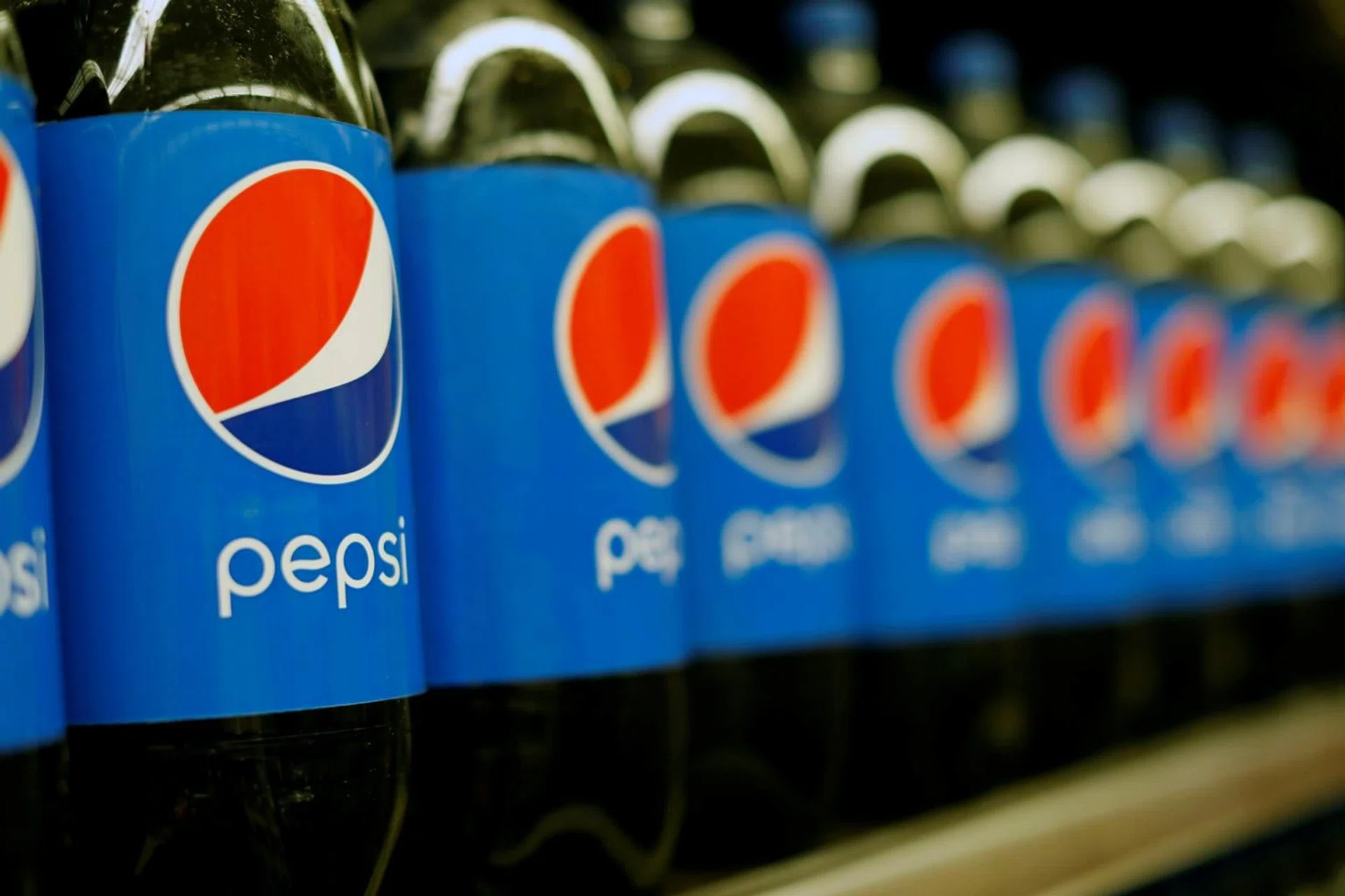 Pepsi to take green mainstream with sustainable bond sale: source - The ...