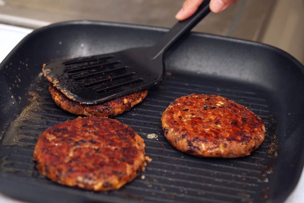 No more burgers and coke? Climate fears hit meat, drink sales