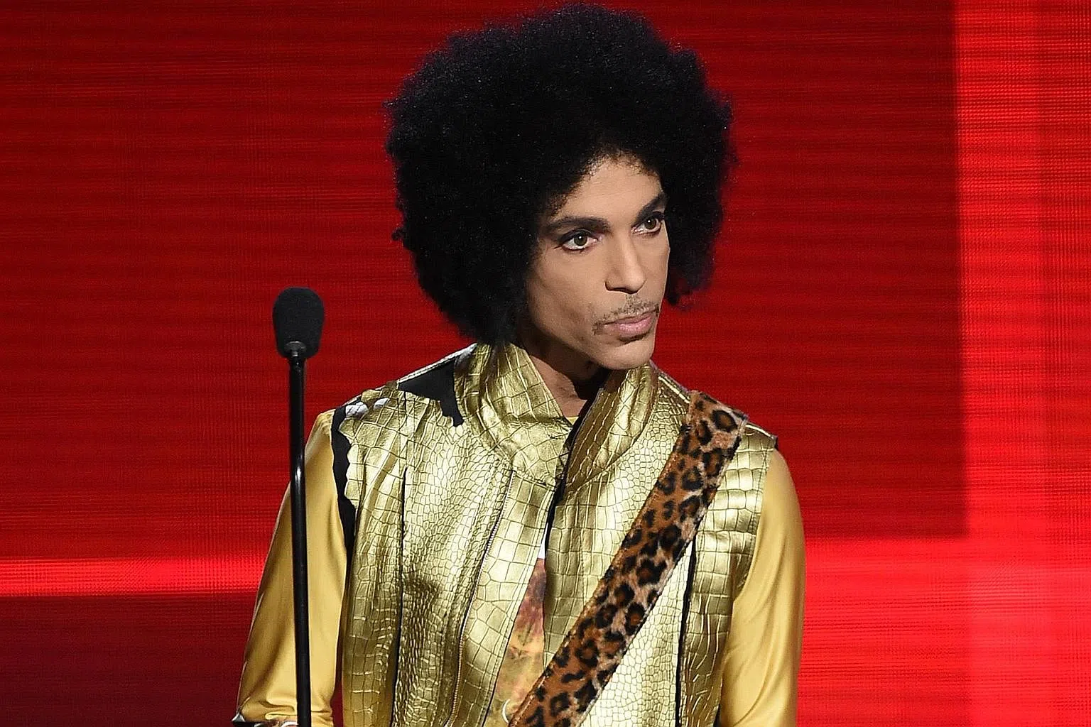 'Purple Rain' superstar Prince, 57, dies at US studio complex - The ...