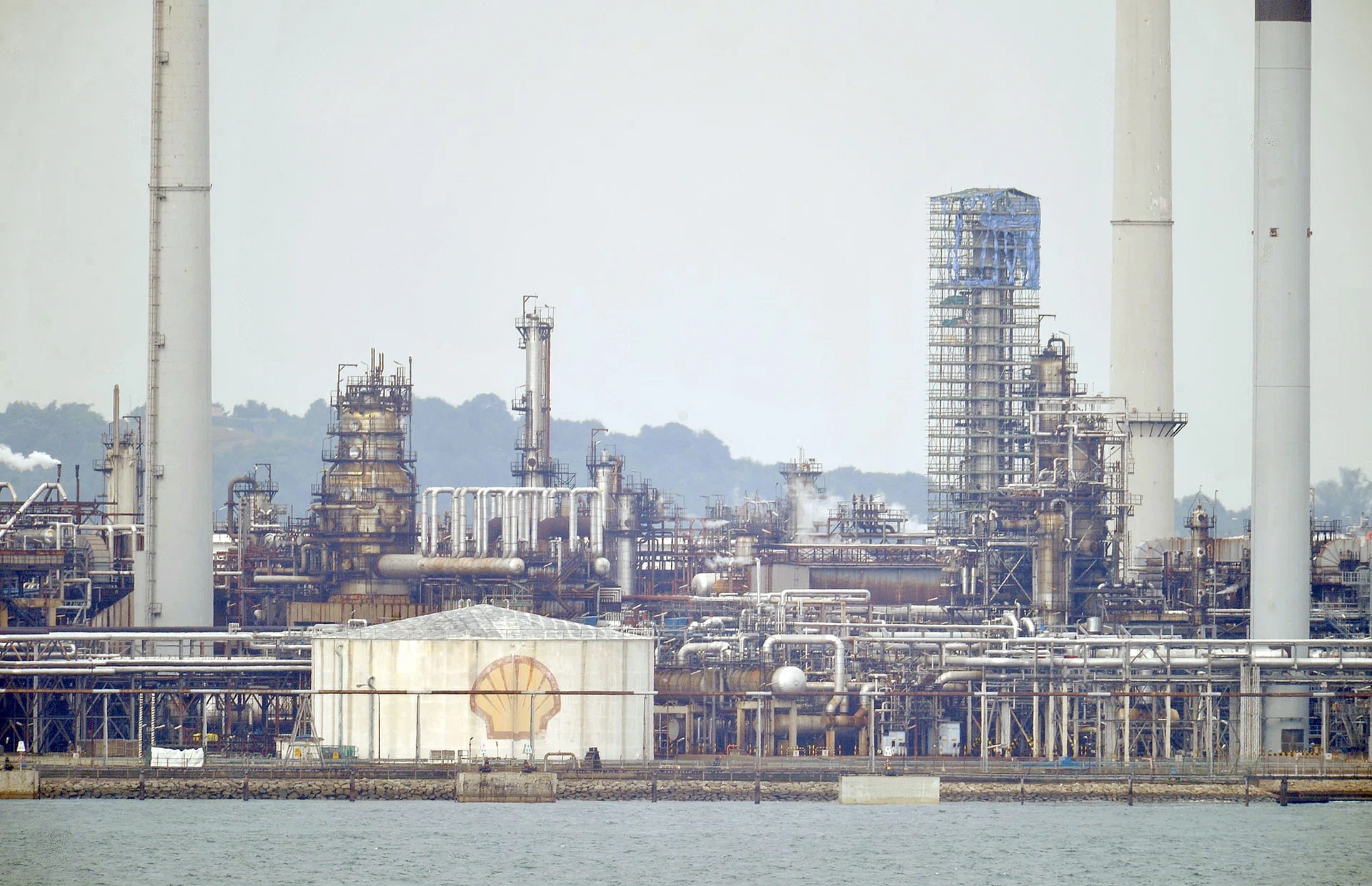 Shell's Bukom refinery fire occurred at a section under maintenance ...