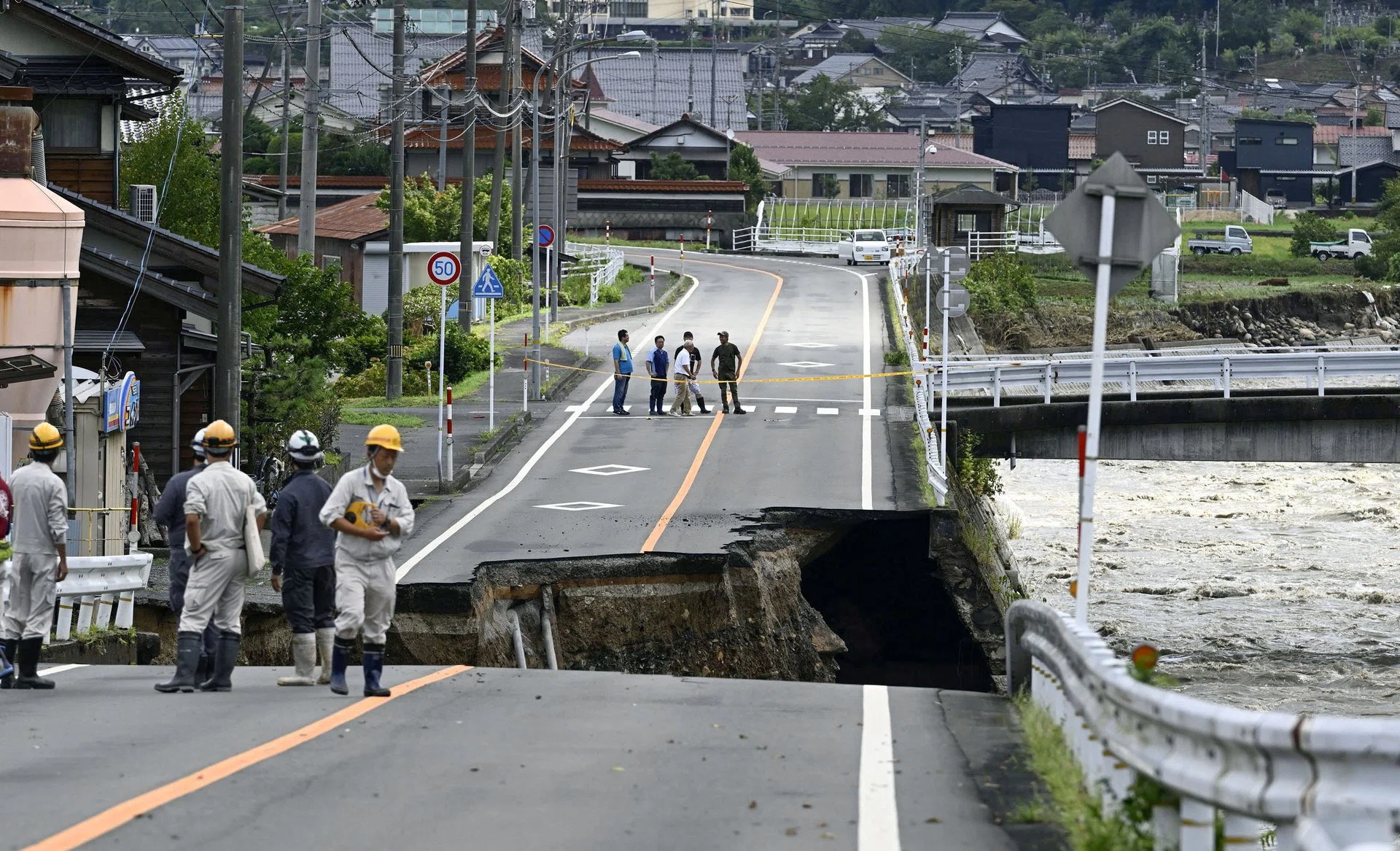 Climate change damage to infrastructure poses ‘huge’ financial risks ...