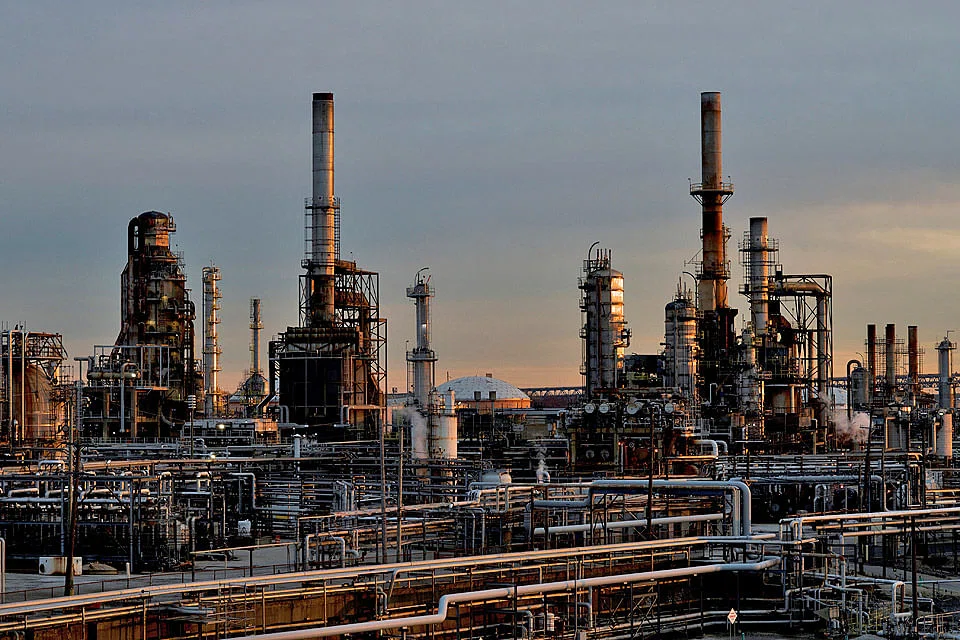 US refiners, chemical plants pare insurance cover - The Business Times