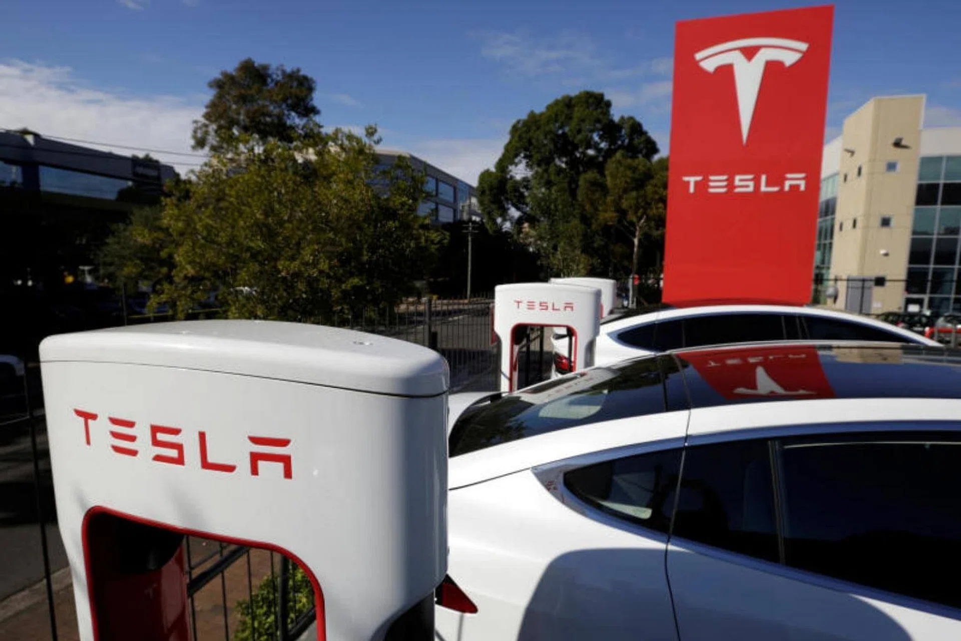 SolarCity co-founder Peter Rive to quit Tesla - The Business Times