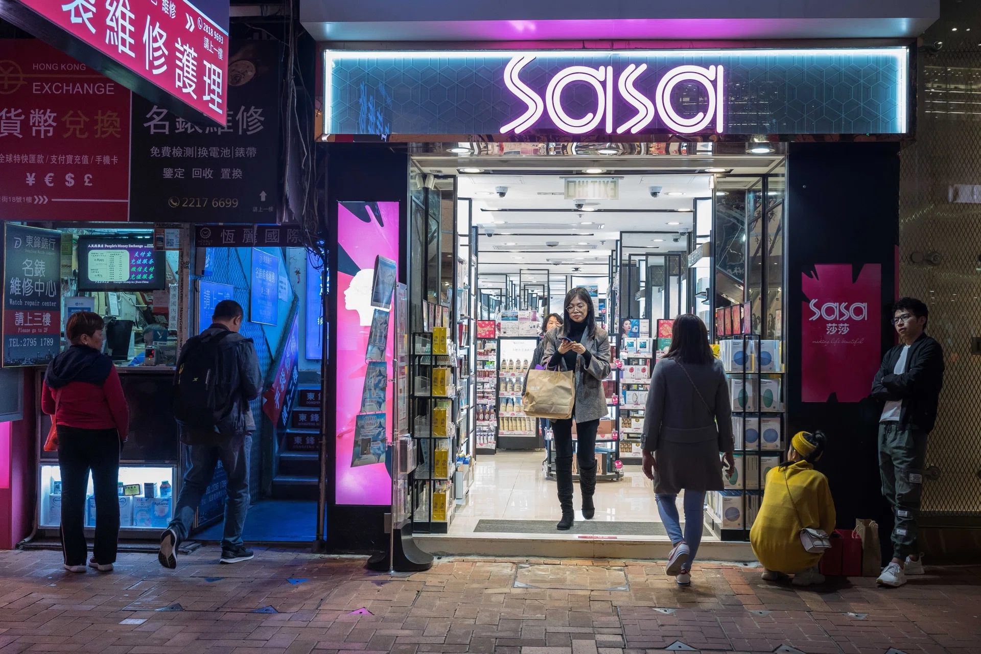 Sa Sa’s cautious revival shows pessimism over Hong Kong recovery - The ...