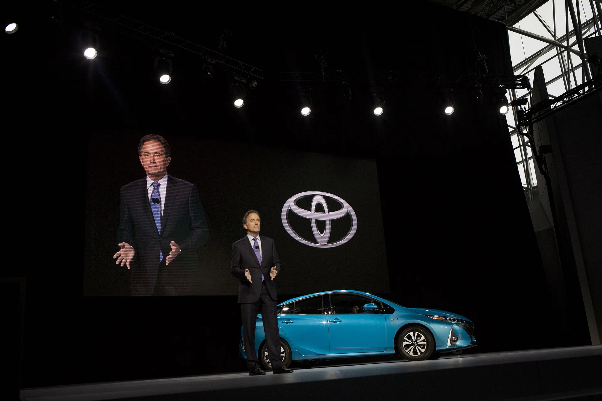 Toyota expands Microsoft partnership in connected vehicle services ...