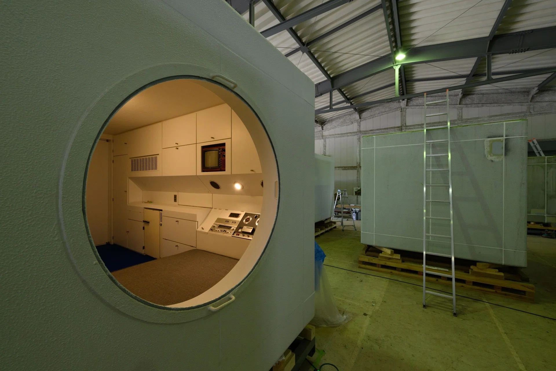 Tokyo's iconic Capsule Tower cubes get a new lease of life - The ...