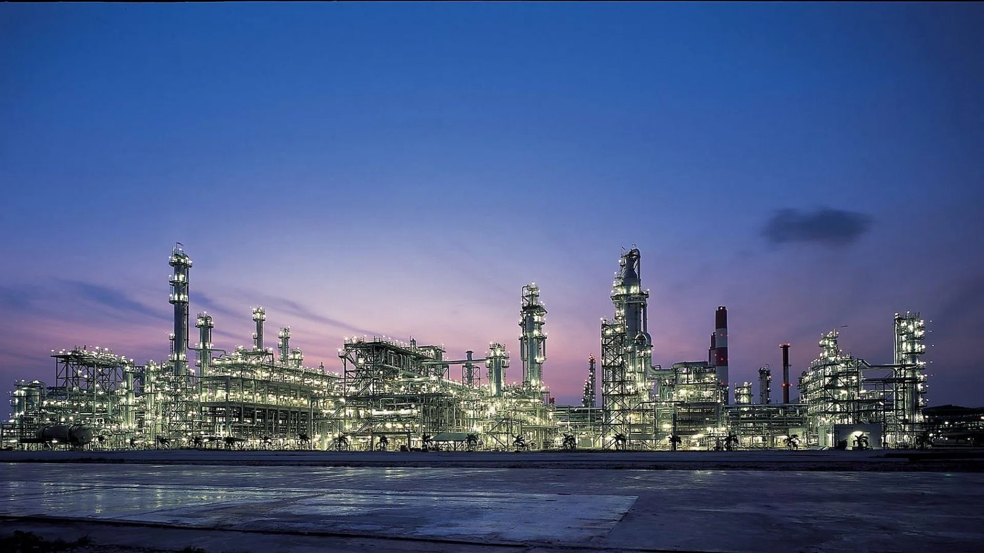 Shell Singapore invests in polycarbonate development unit at Jurong ...