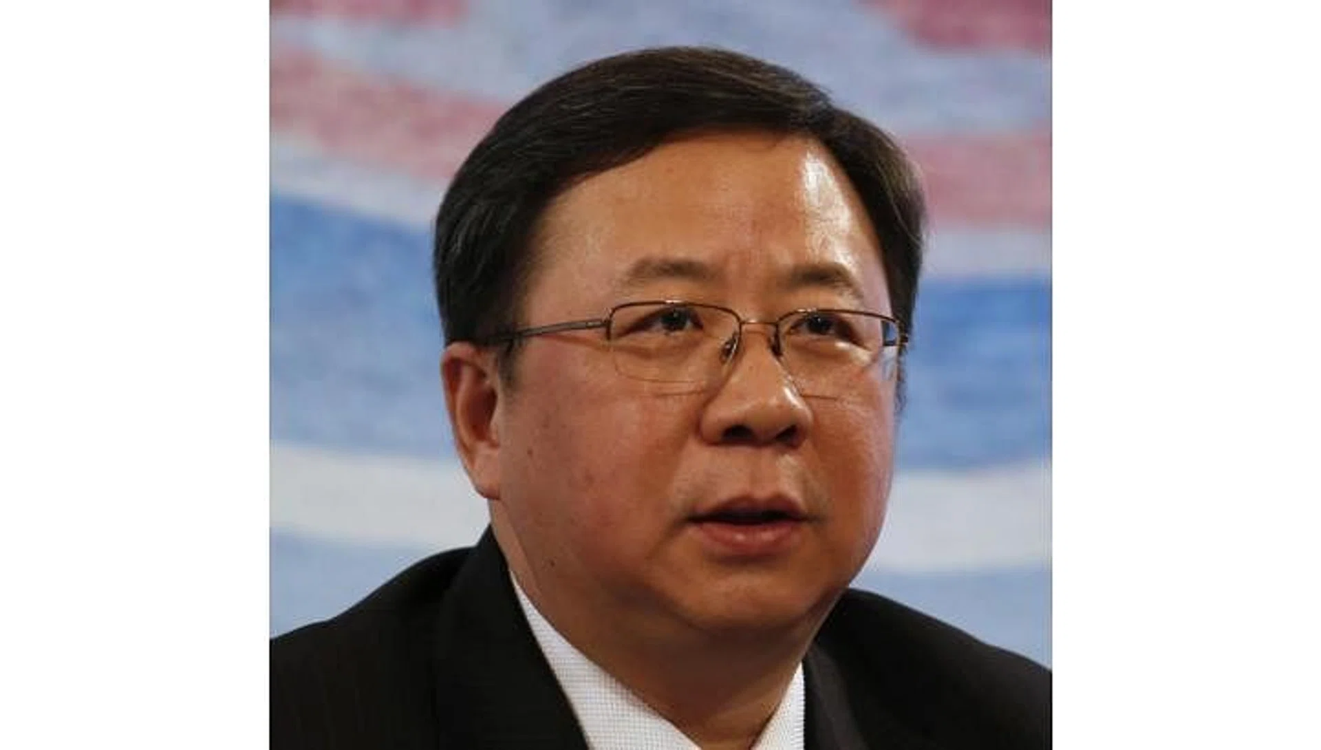 Cnooc names chairman Yang CEO after Li moves to energy agency - The ...