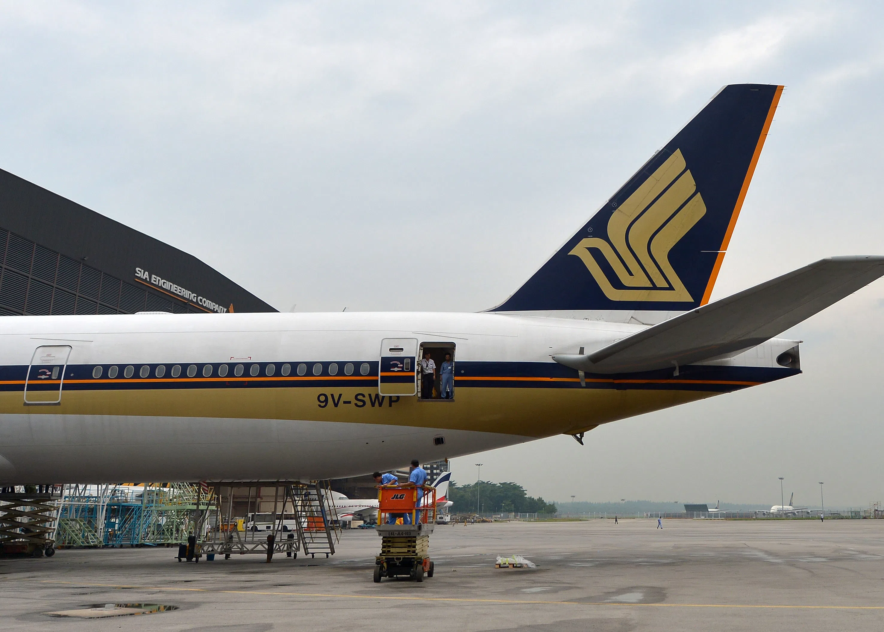 SIA and SilkAir sign codeshare agreement with Air China