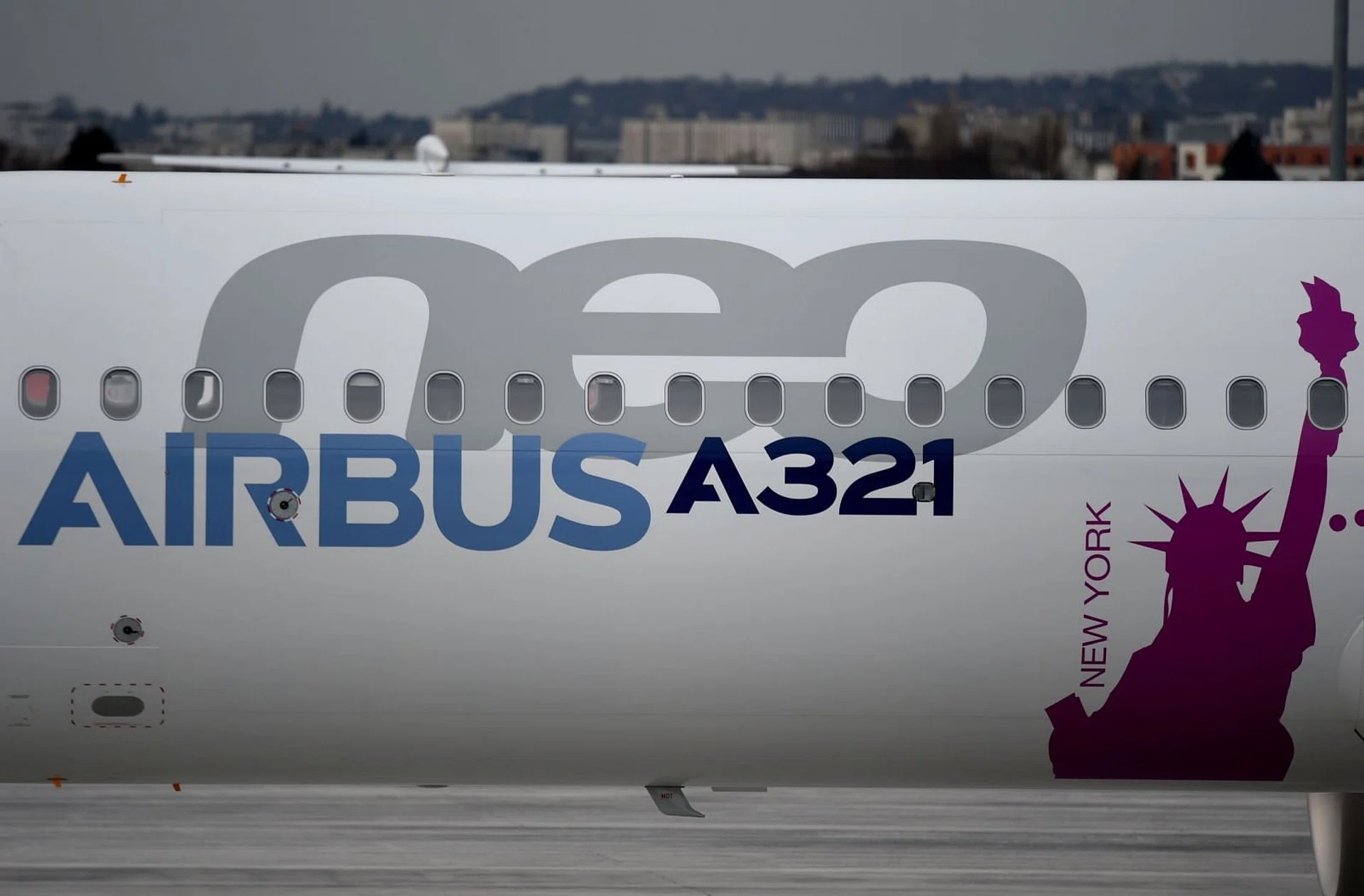 As Boeing weighs new 797, Delta wants to fly the jet first - The ...