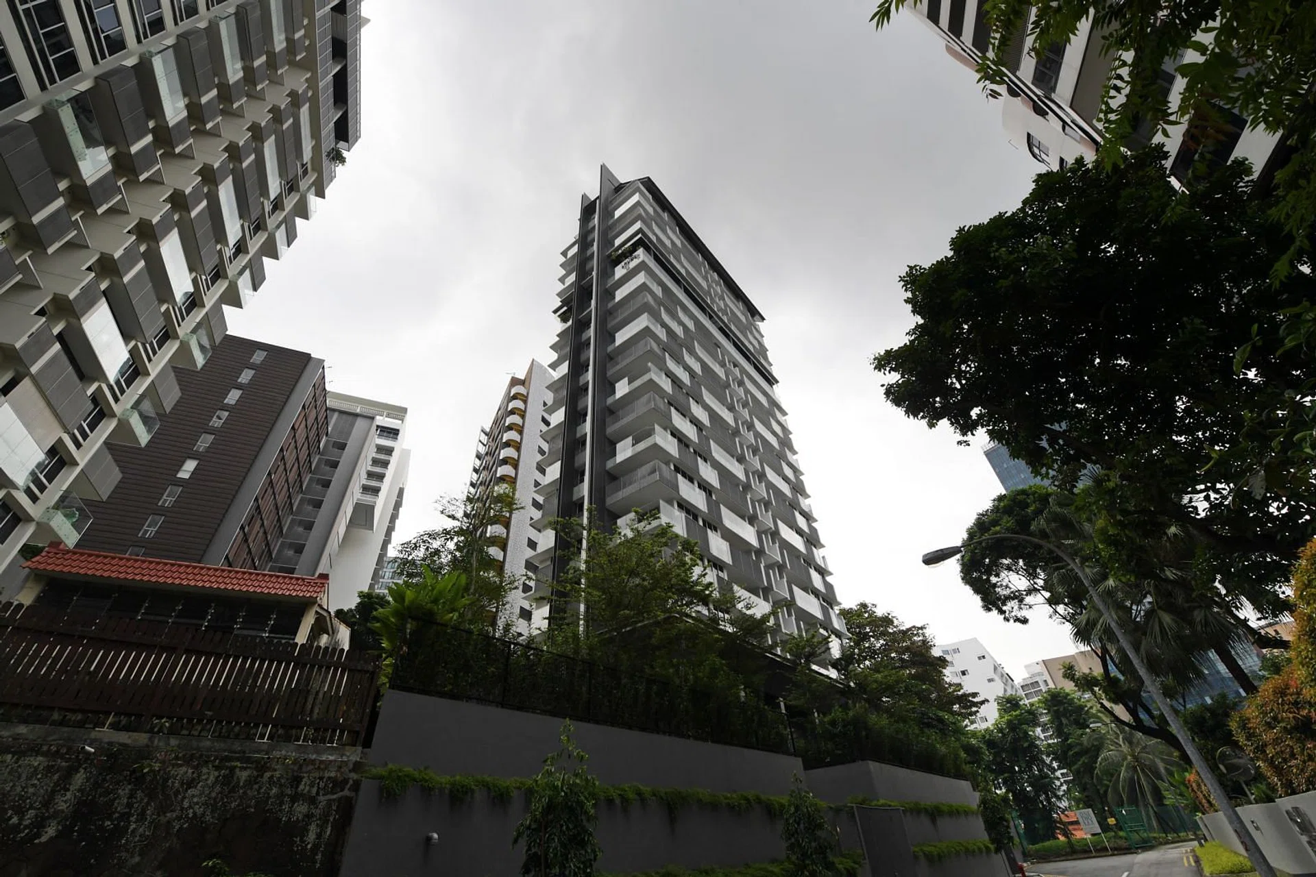 Singapore property comeback seen boosting large developer stocks - The ...