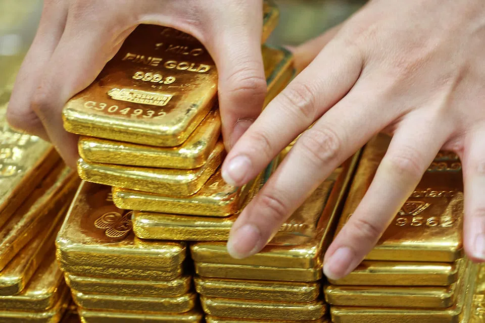 Gold seen rebounding next year amid low real interest rates