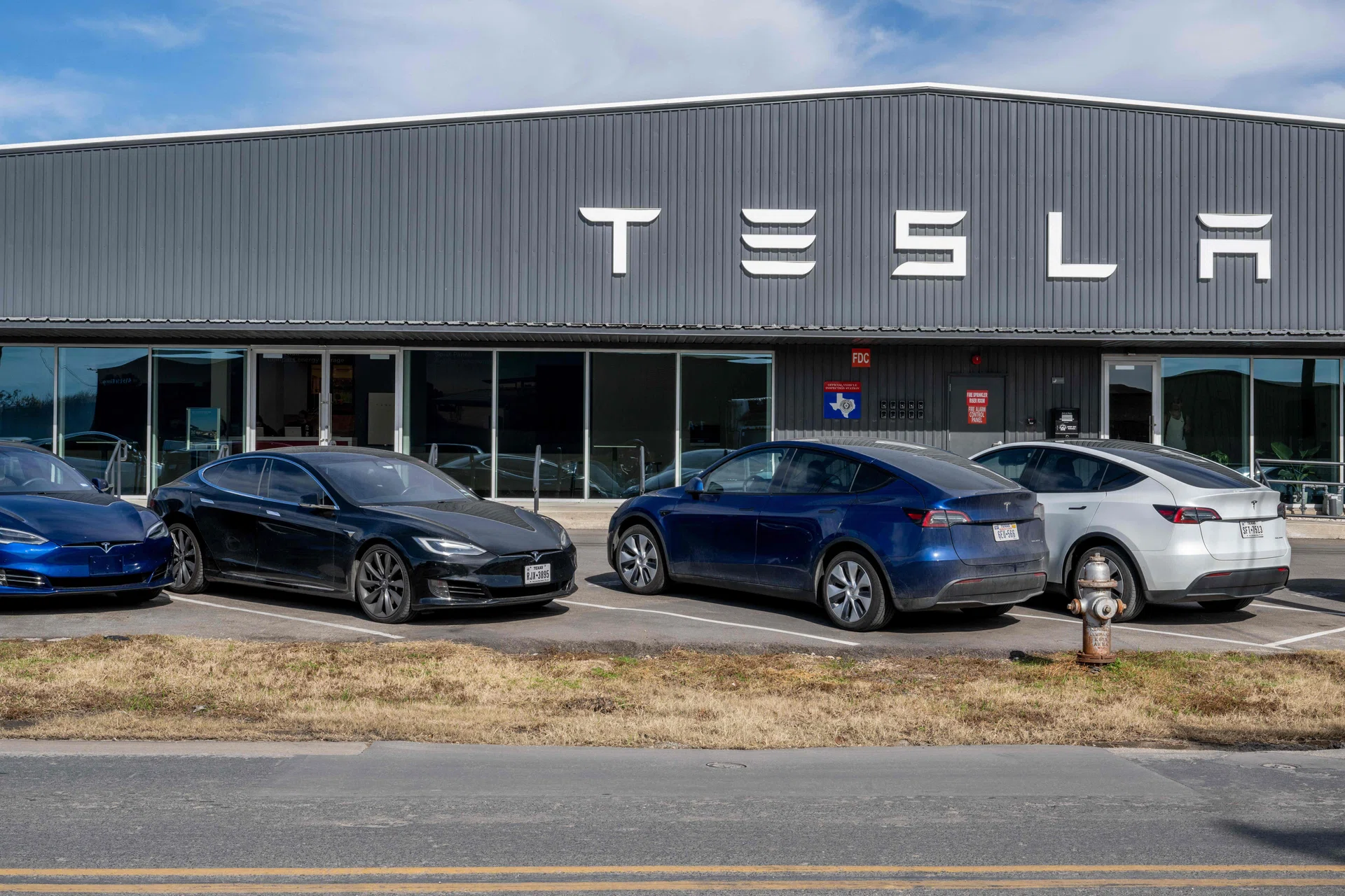 Tesla’s demand troubles spell a terrible start to the year - The ...