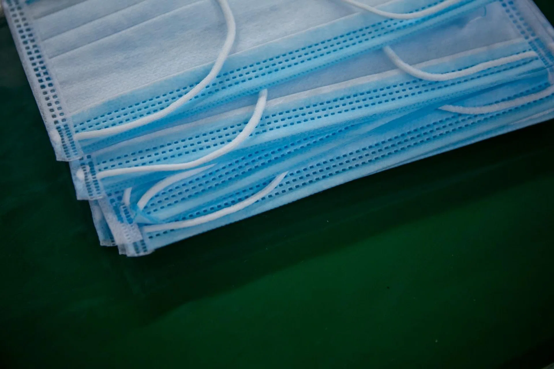 2,000 surgical masks stolen from French hospital - The Business Times