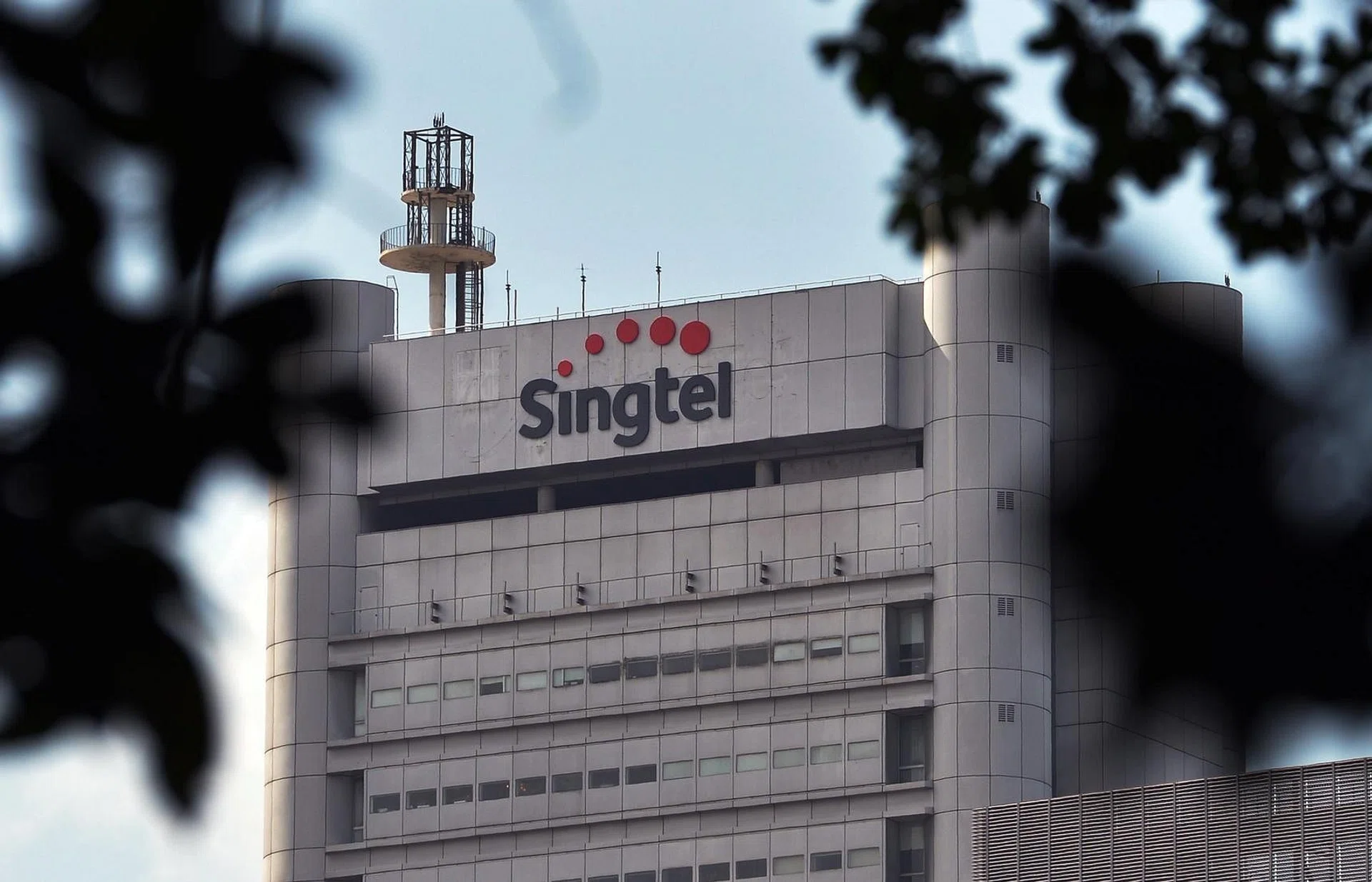 Singtel to roll out commercial Voice-over-WiFi service in August - The ...