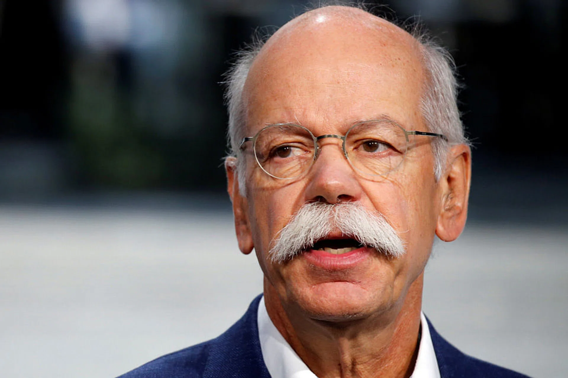 Daimler's CEO Zetsche stumbles on his victory lap - The Business Times
