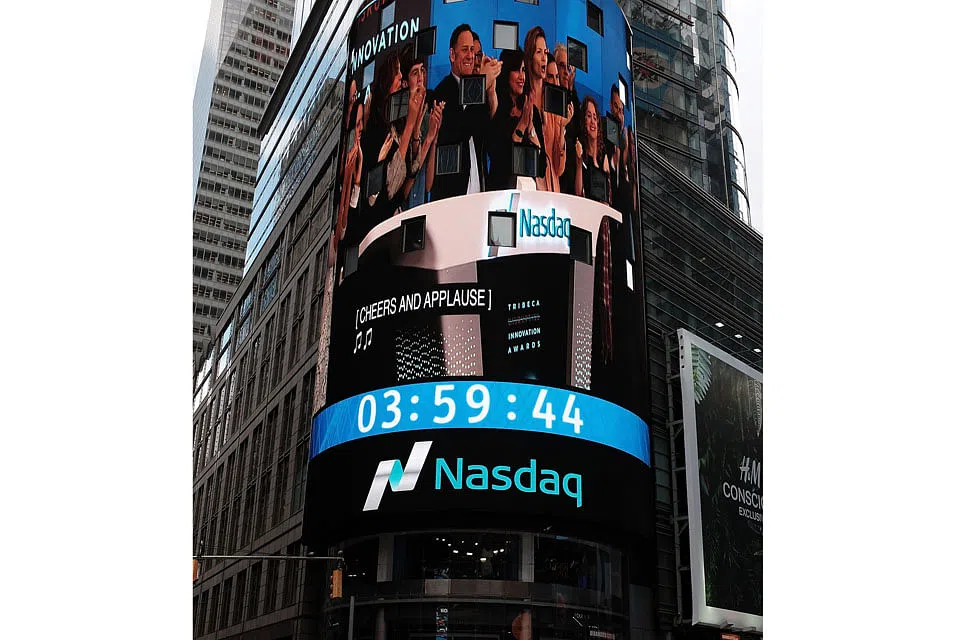 Nasdaq sets new record 15 years after dot-com crash - The Business Times