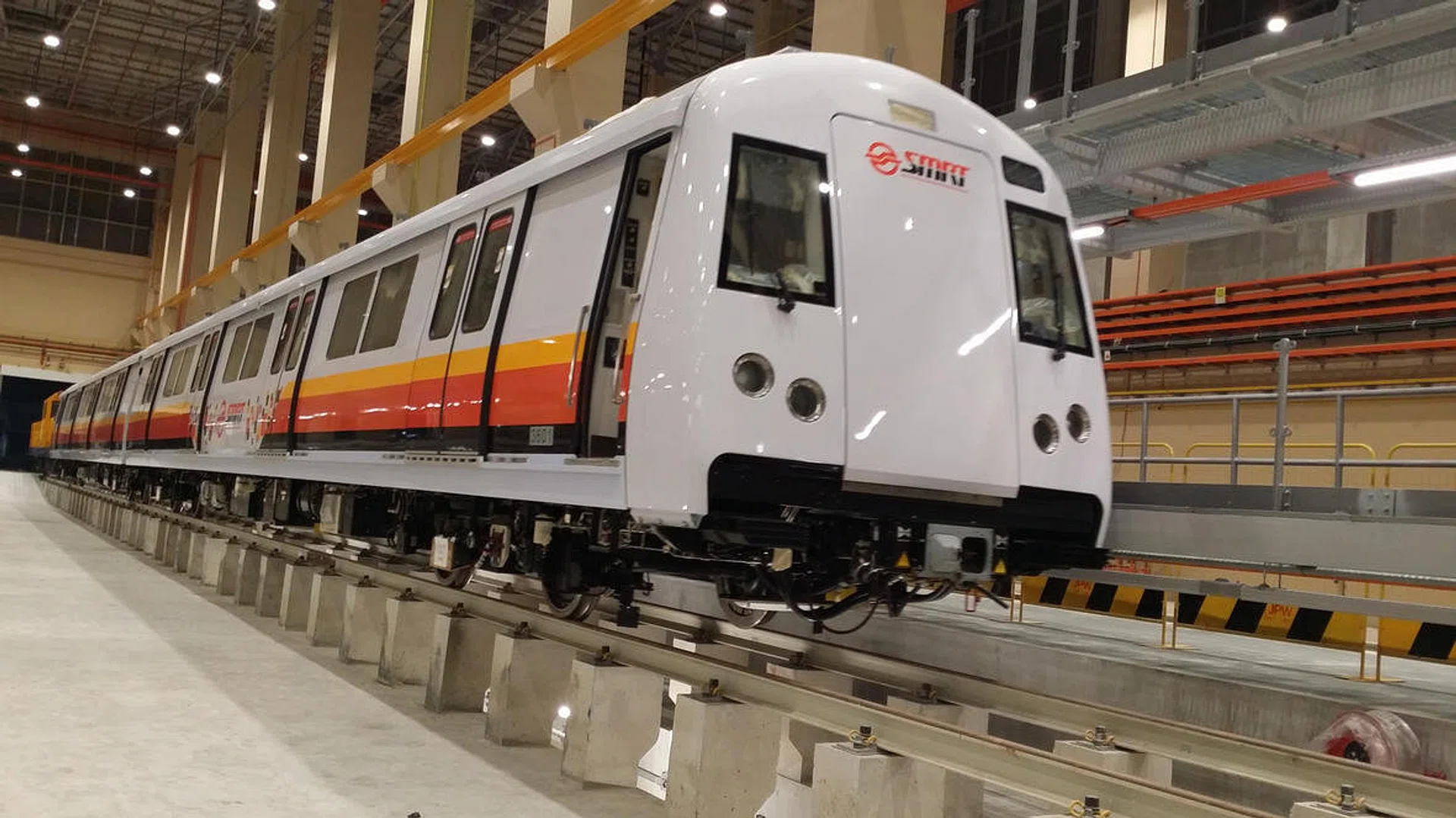 26 China-made MRT trains sent back to fix defects - The Business Times