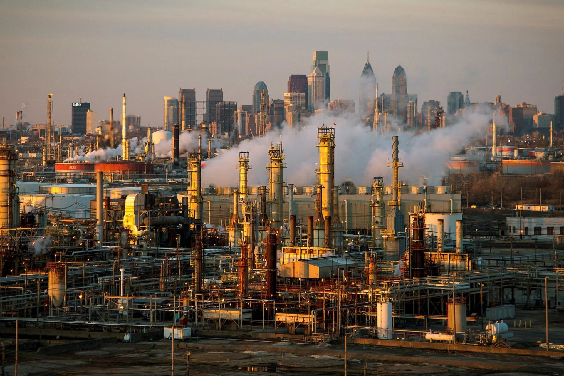 Philadelphia oil refinery to seek closure after massive fire: sources ...