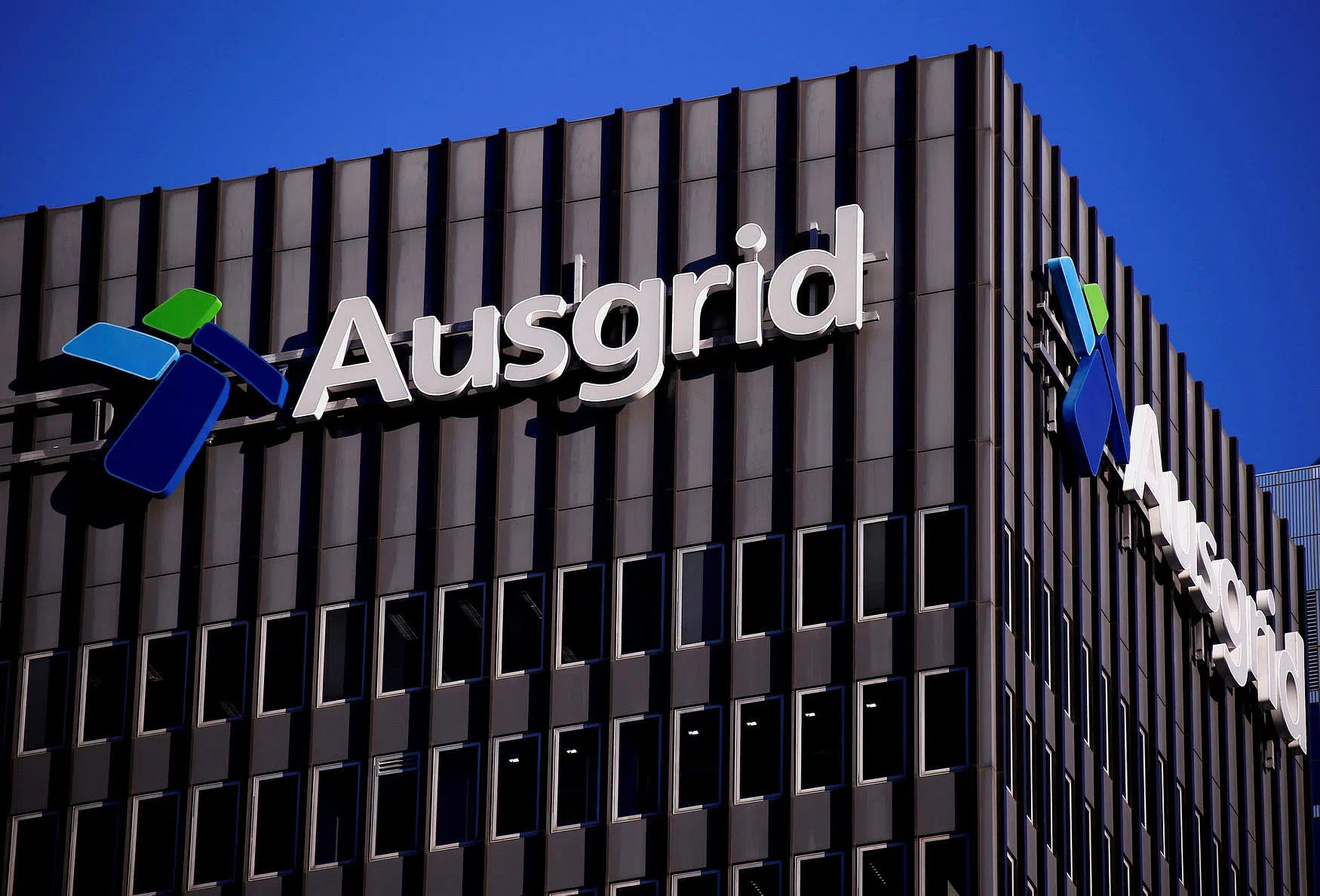 Ausgrid gets bid from local consortium after Chinese, Hong Kong offers ...