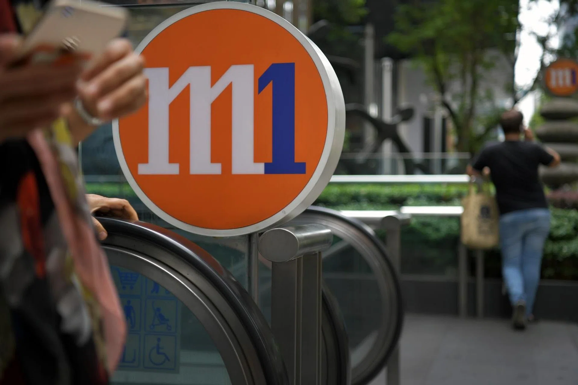 M1 to replace its 19 mobile plans with one base plan each for SIM-only ...