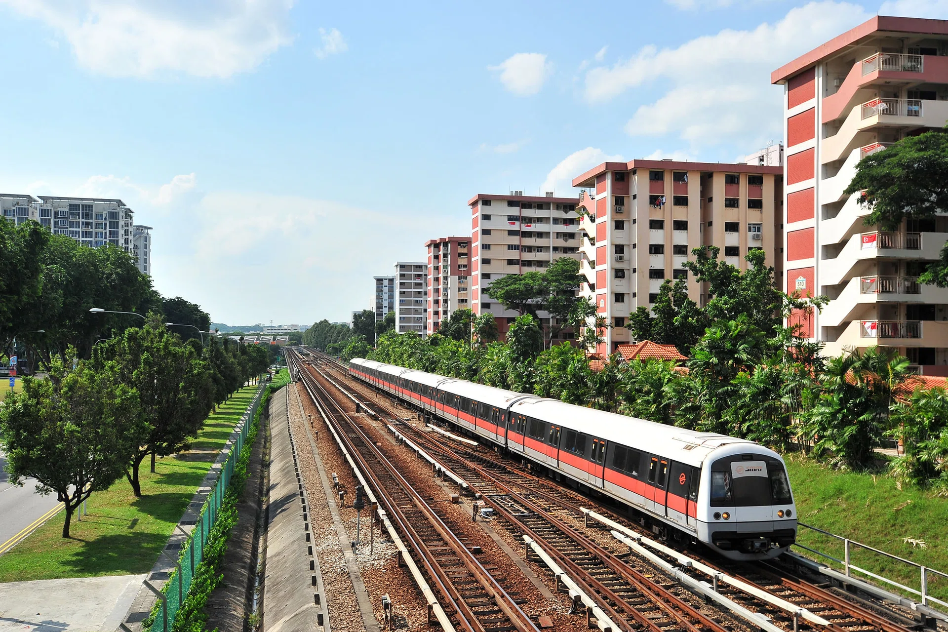 SMRT CFO resigns after eight months, last day Nov 9 - The Business Times
